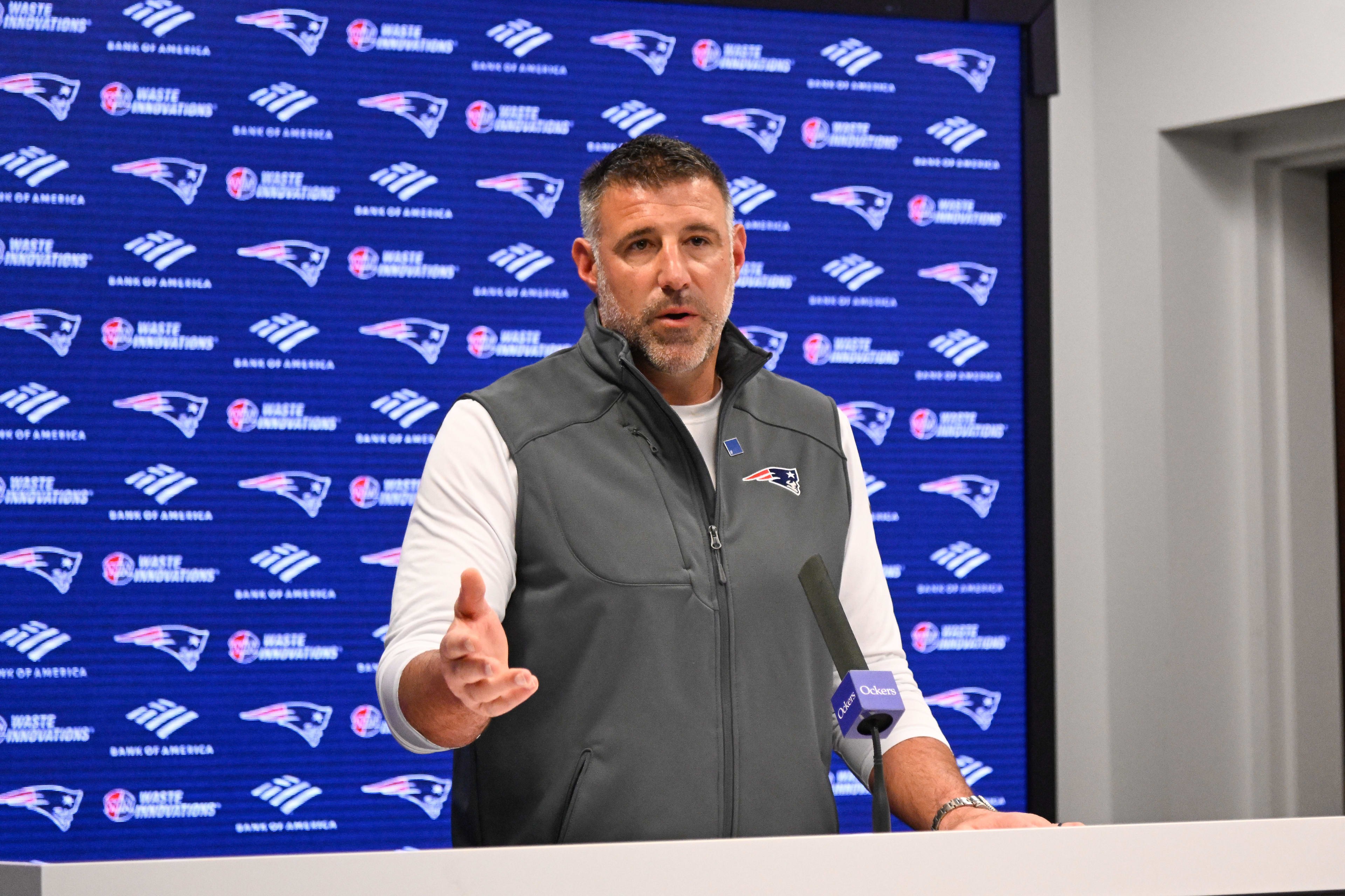 Mike Vrabel Issues Warning To 'Rats' Leaking Patriots News - The Spun