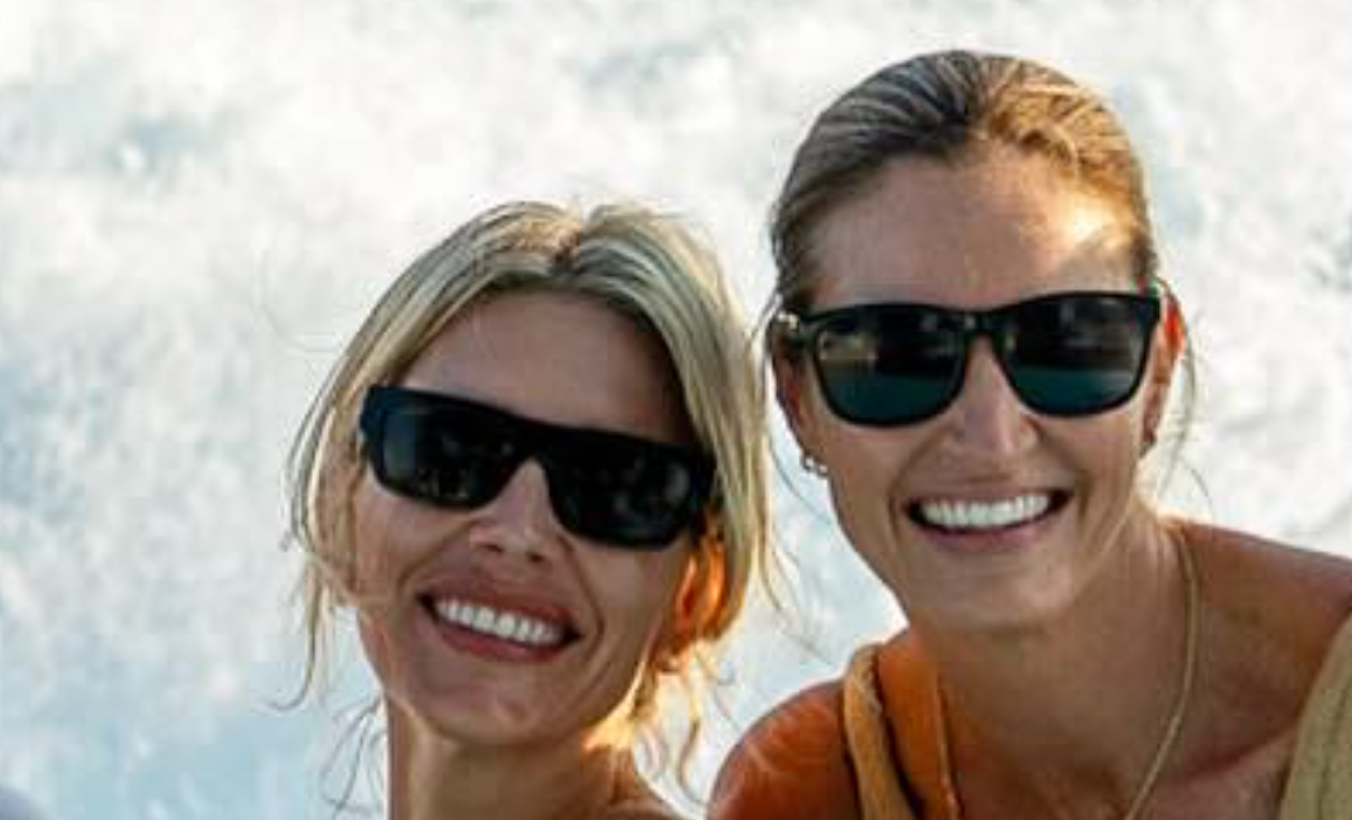NFL Fans Obsessed With Erin Andrews' New Swimsuit Photo - The Spun