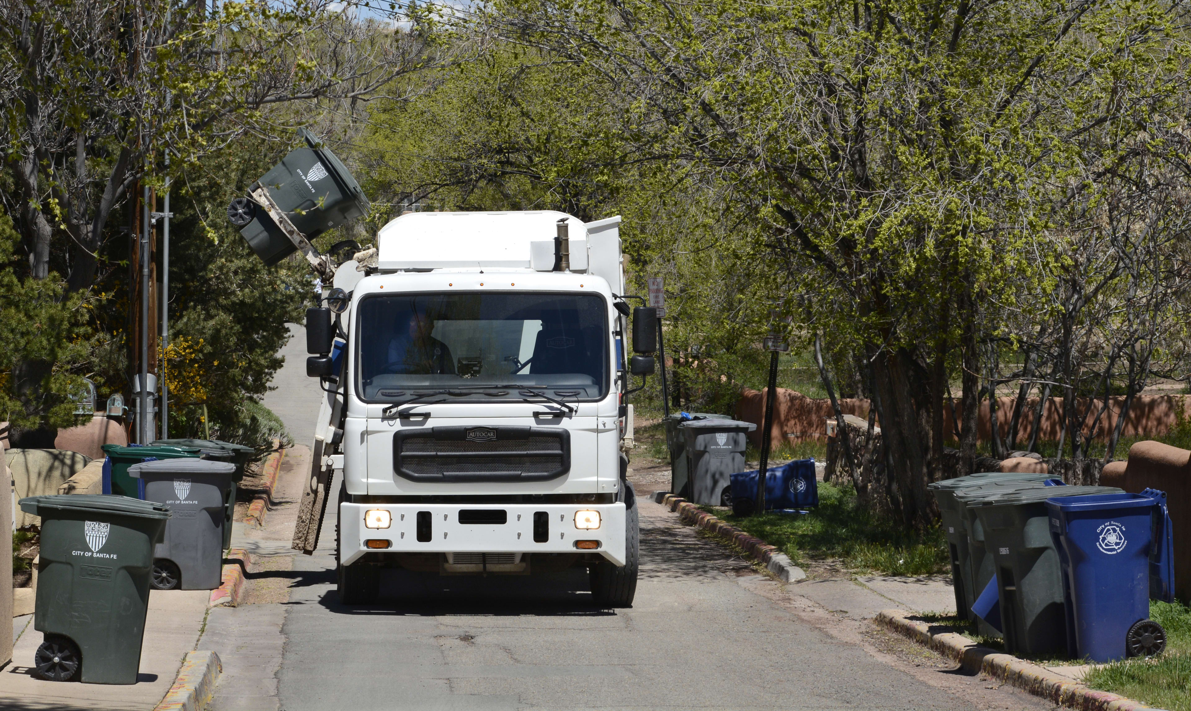 Beloved Coach Killed In Dump Truck Accident At 40 - The Spun