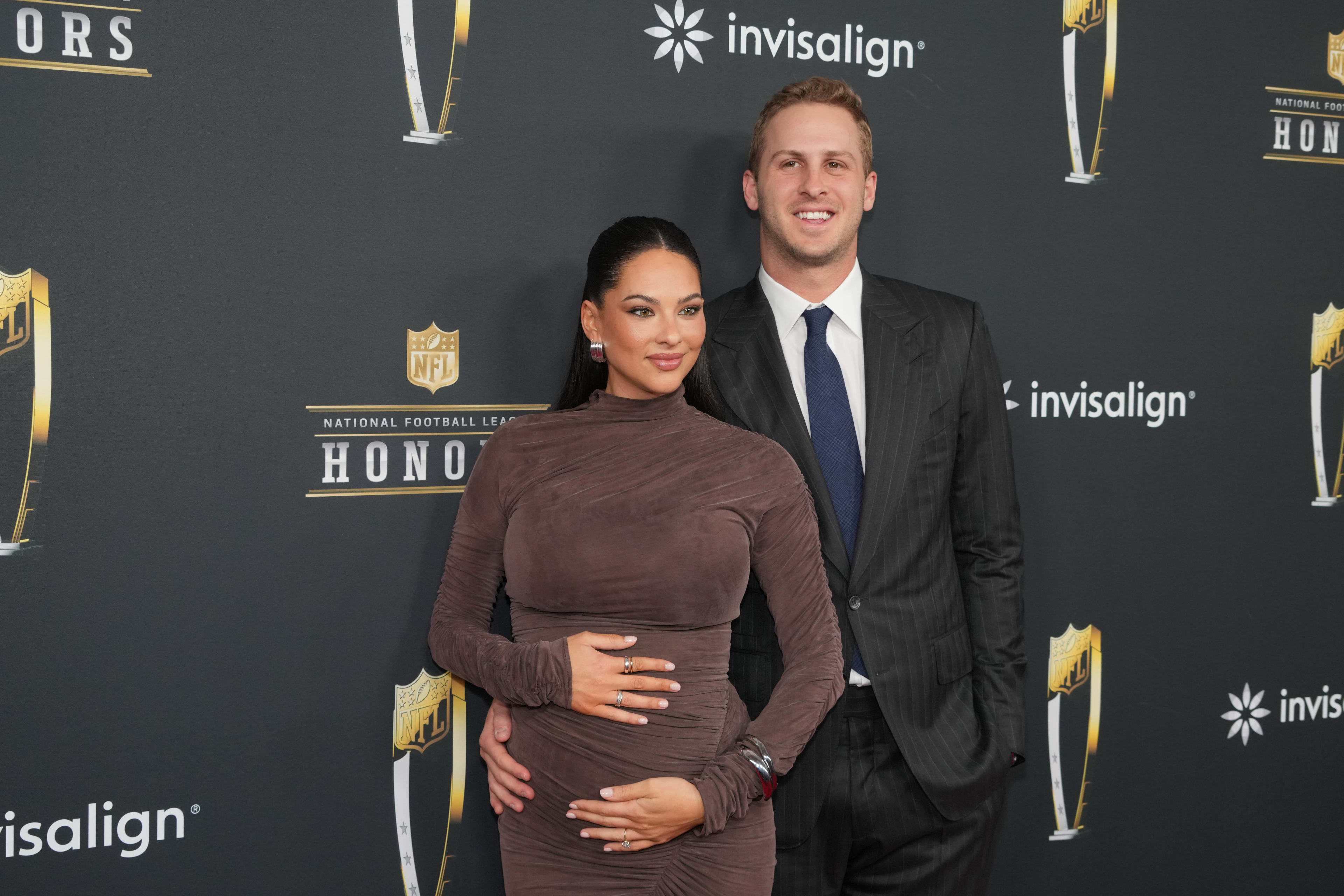 Jared Goff's Wife Has NFL Fans Fired Up Over 'Stunning' Swimsuit Photo ...