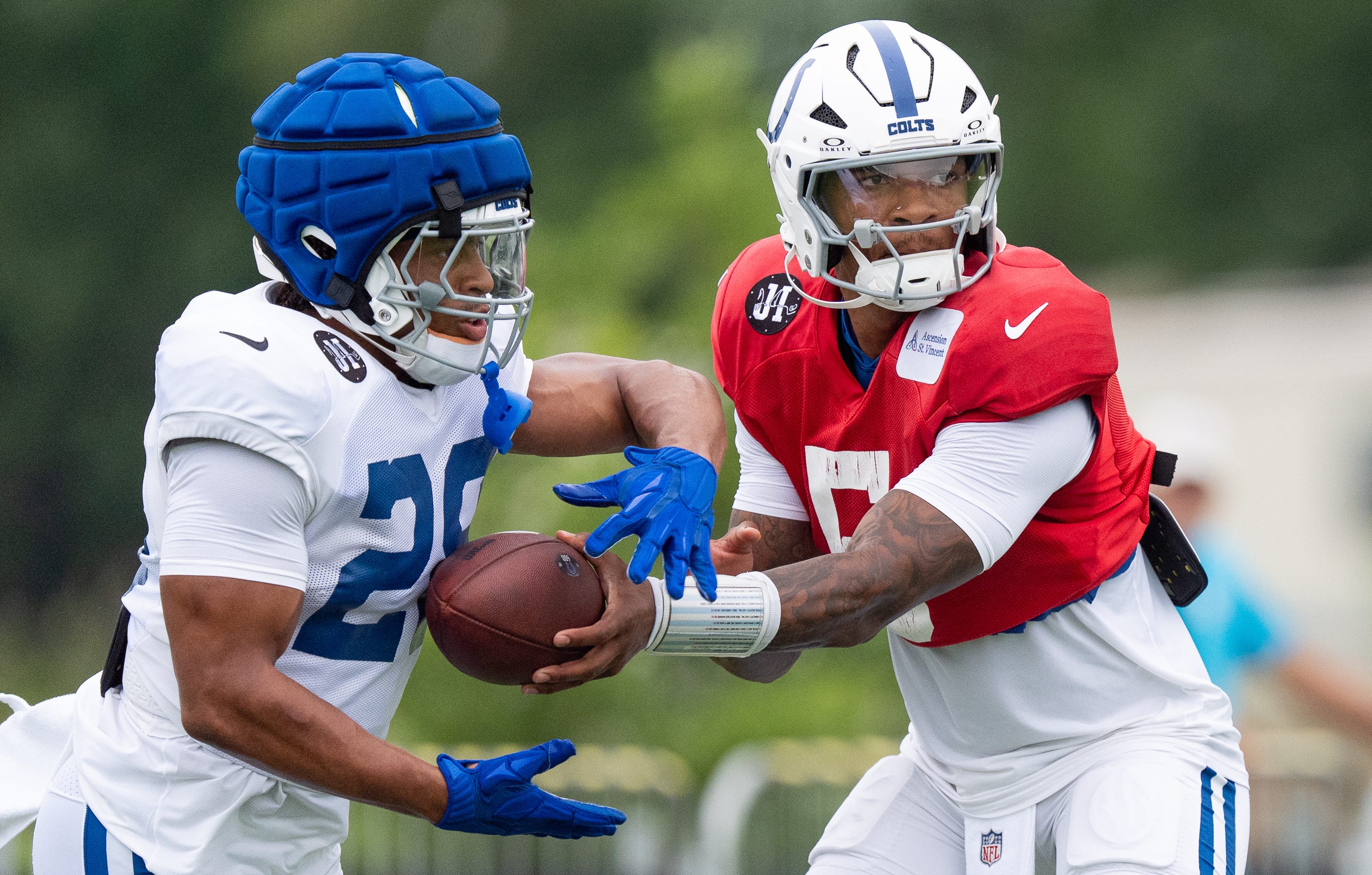 Indianapolis Colts Release Depth Chart Amid Quarterback Battle - The Spun