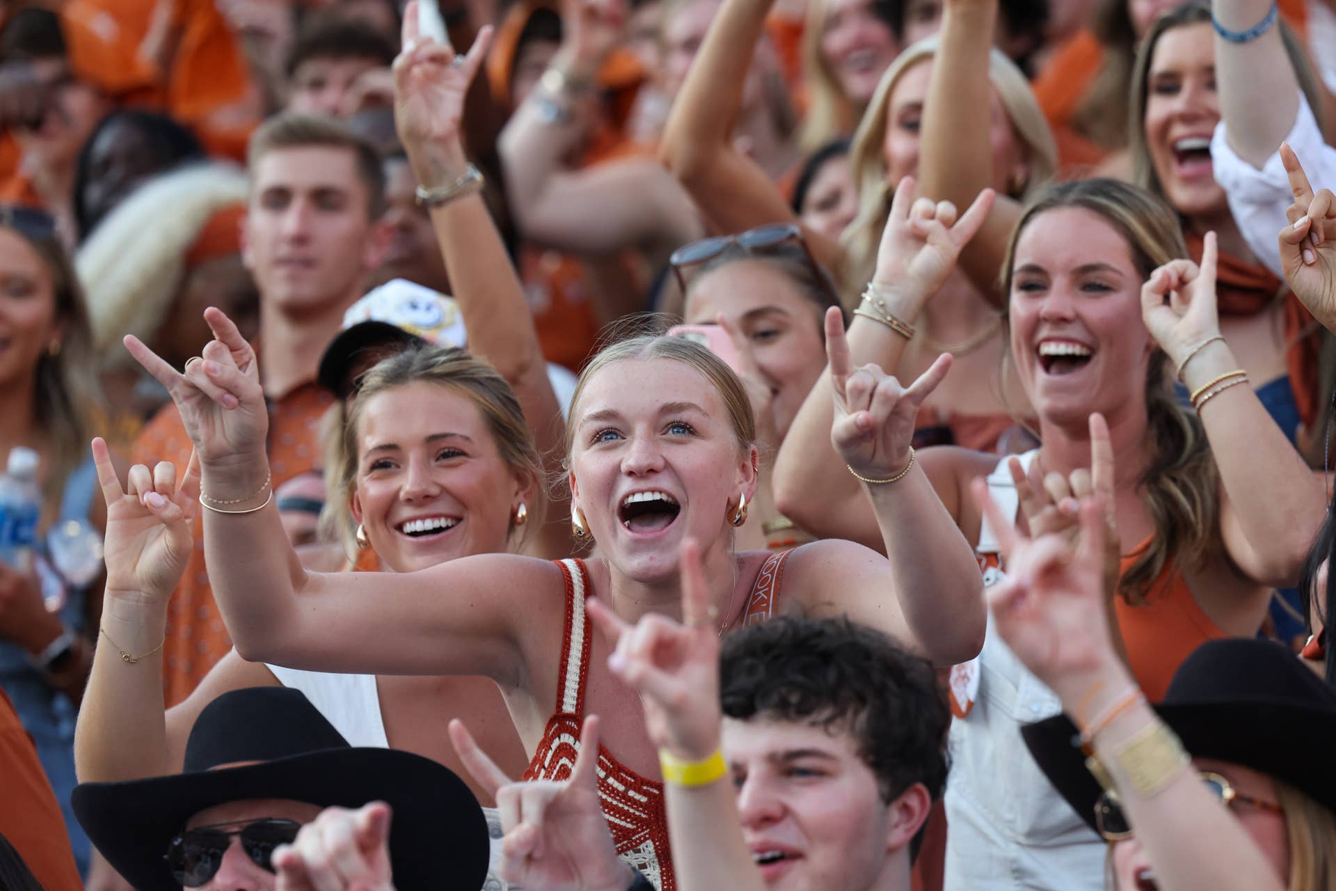 Report: Members Of SEC 'Furious' With Texas' 2024 Football Schedule ...