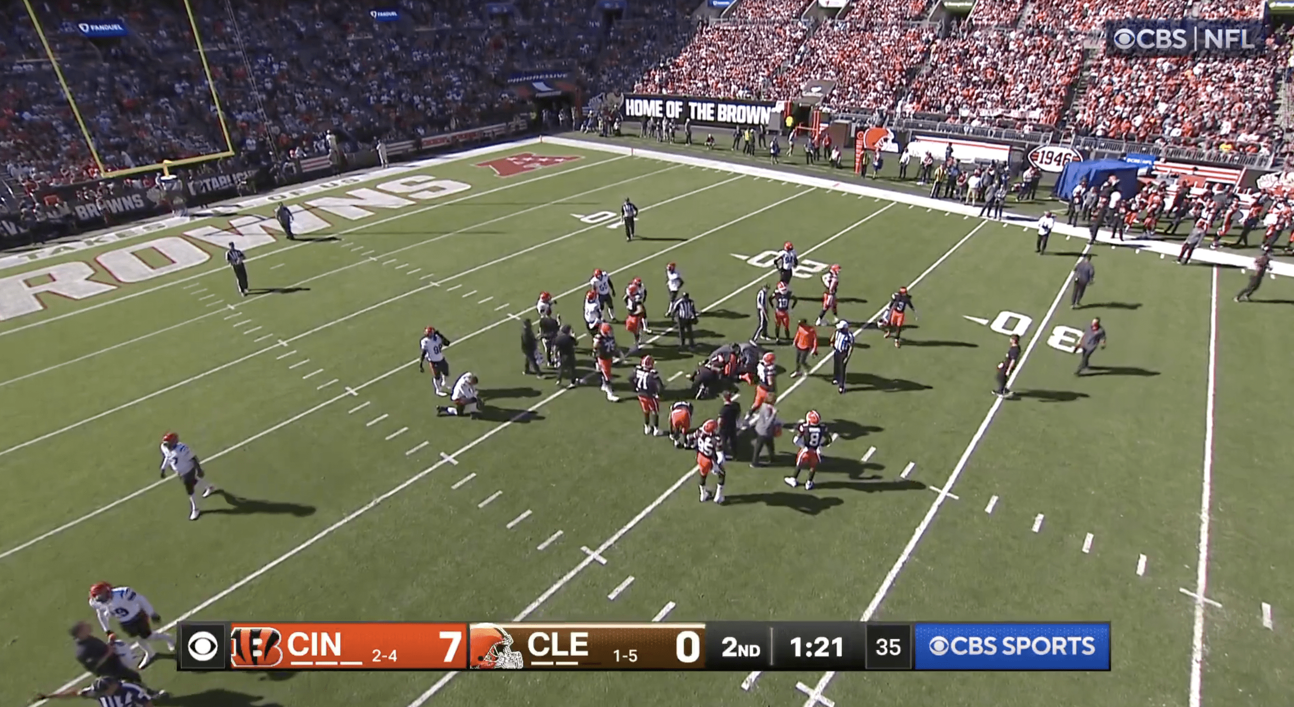 Browns Fans Ripped For 'Classless' Reaction To Deshaun Watson's Injury - The Spun