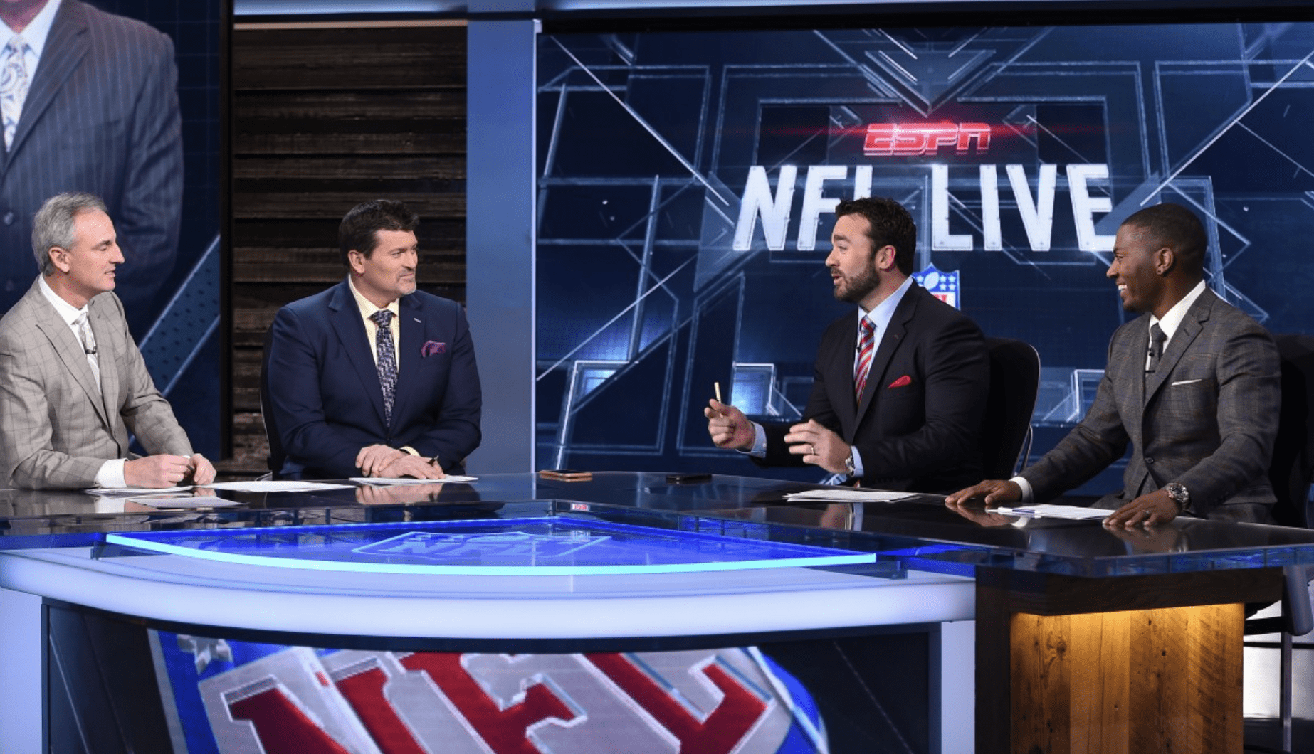 ESPN NFL Analyst Announces He Doesn't Respect Donald Trump - The Spun