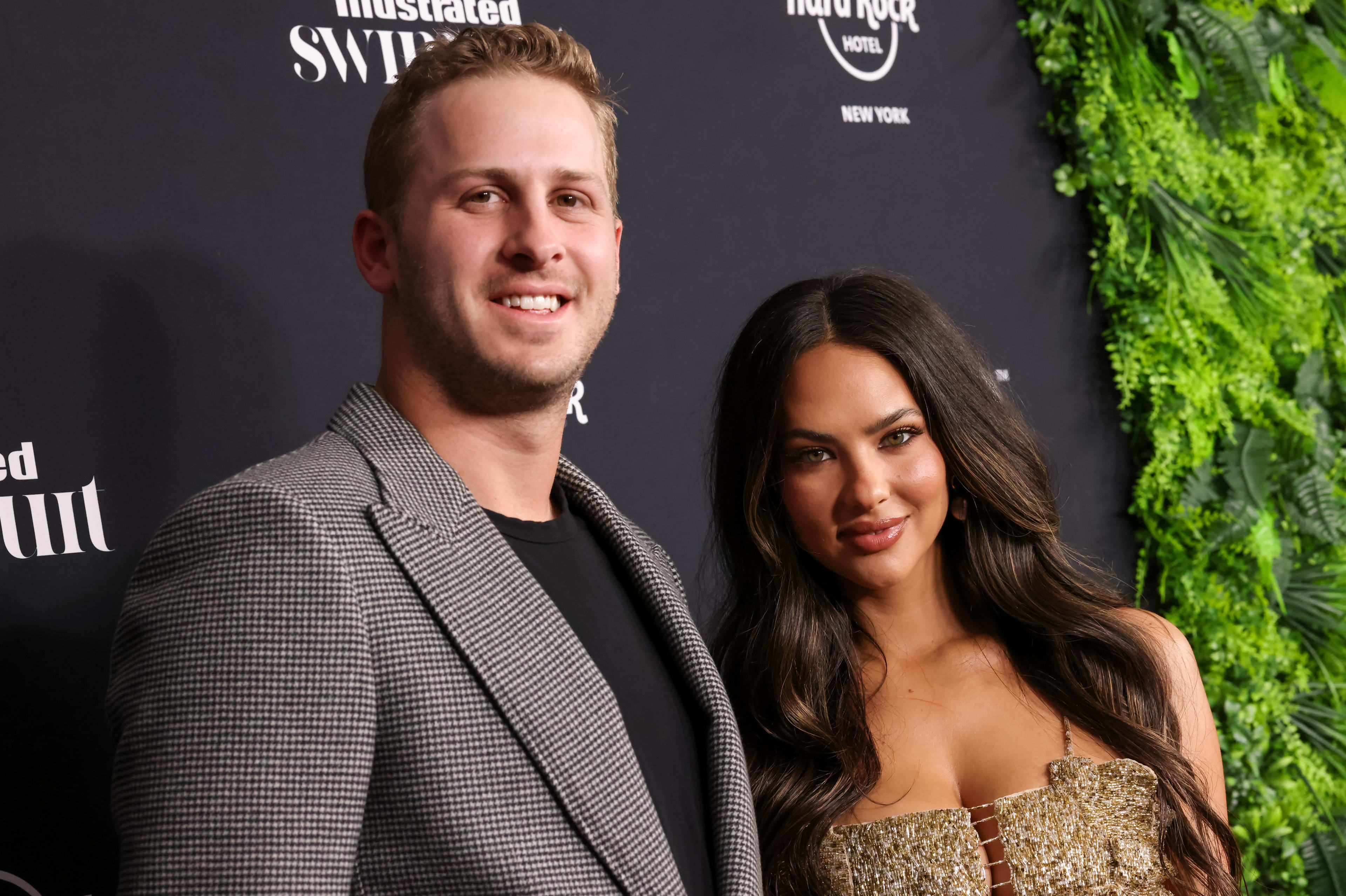 Jared Goff's Model Wife Doesn't Hold Back On Detroit's Season - The Spun