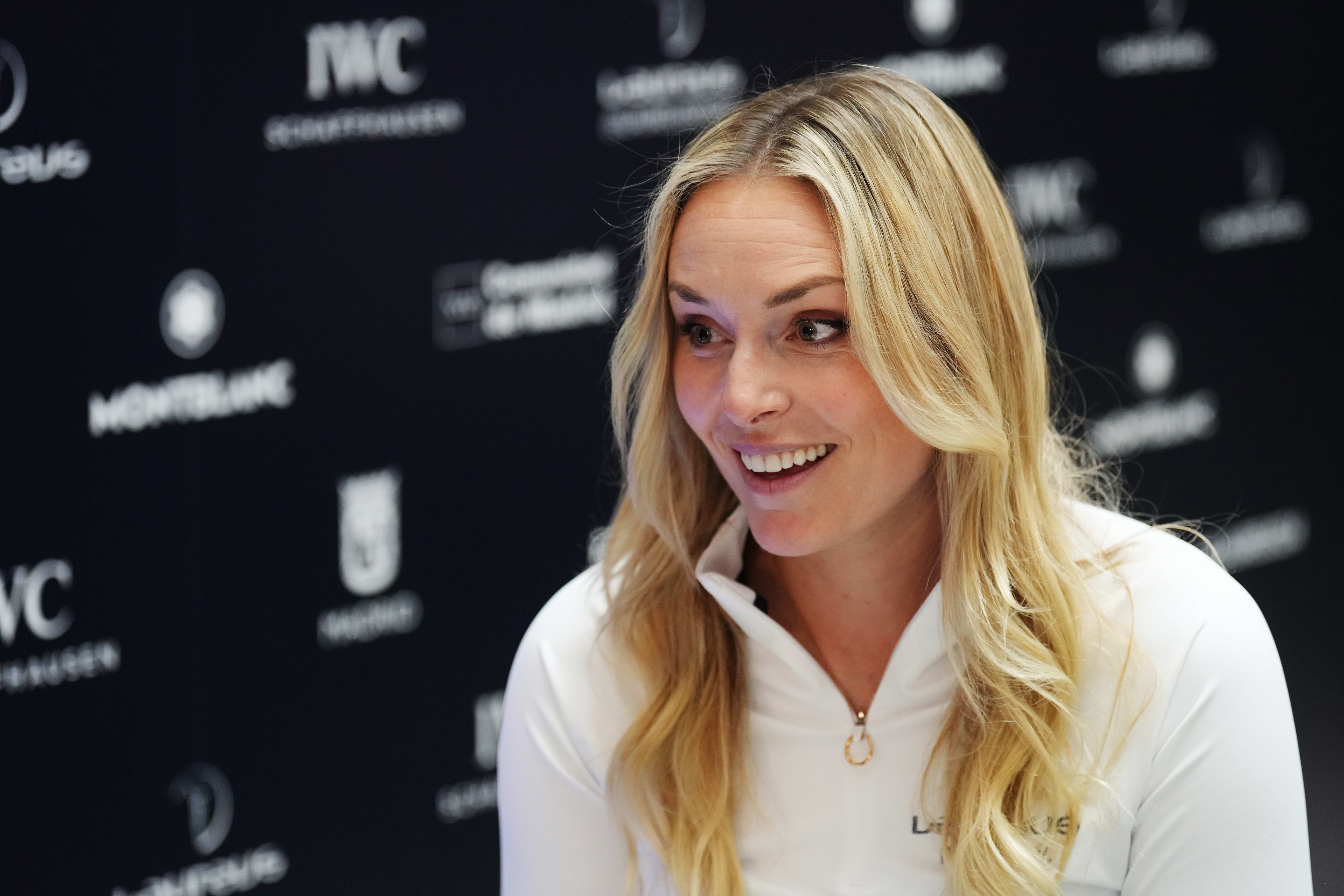 Lindsey Vonn Is Turning Heads With 'Stunning' Selfie - The Spun