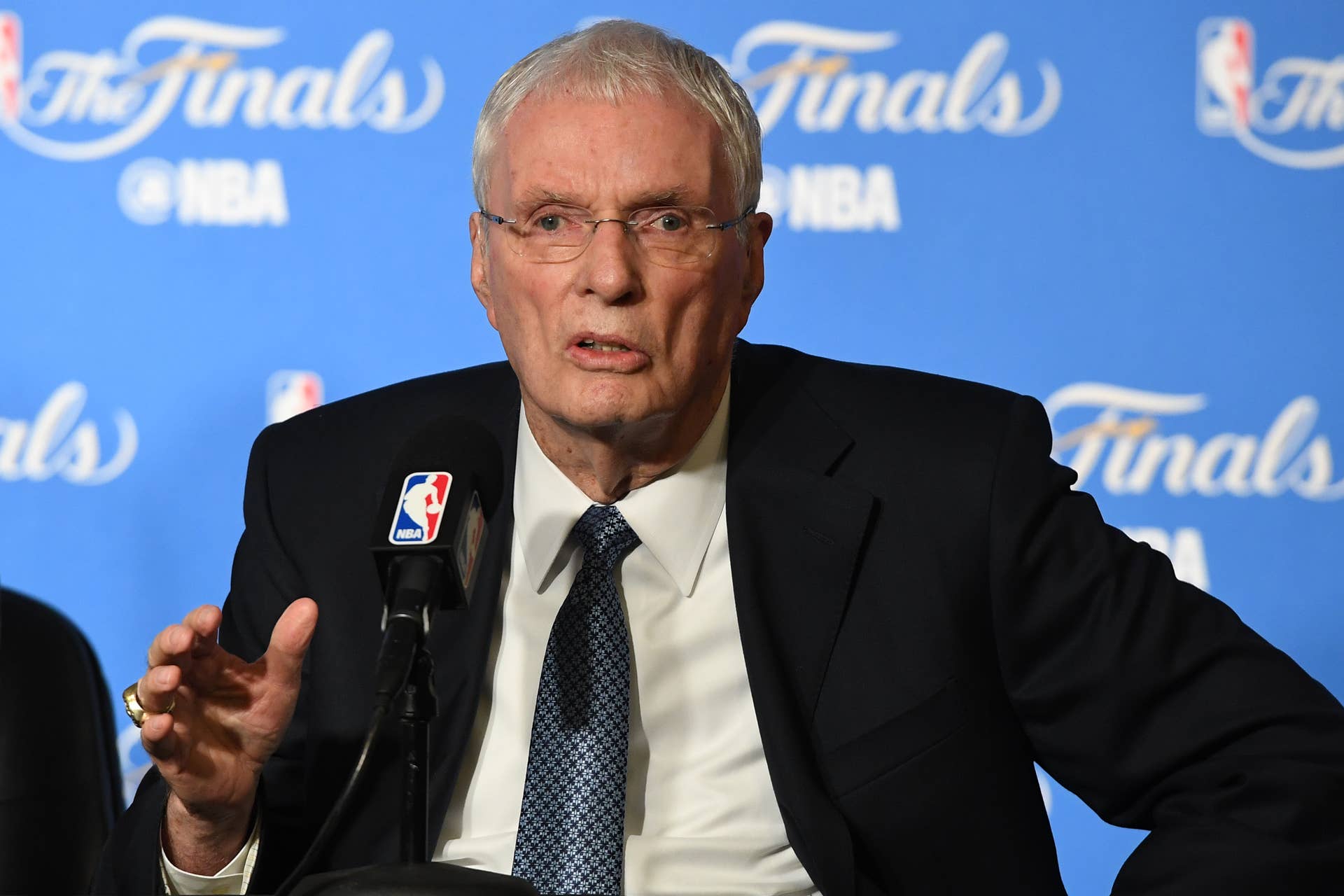 Legendary NBA Announcer In His Final Season At ESPN - The Spun