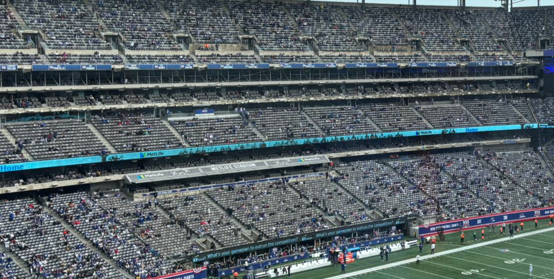 NFL Stadium Is 'Completely Empty' At Kickoff On Sunday - The Spun