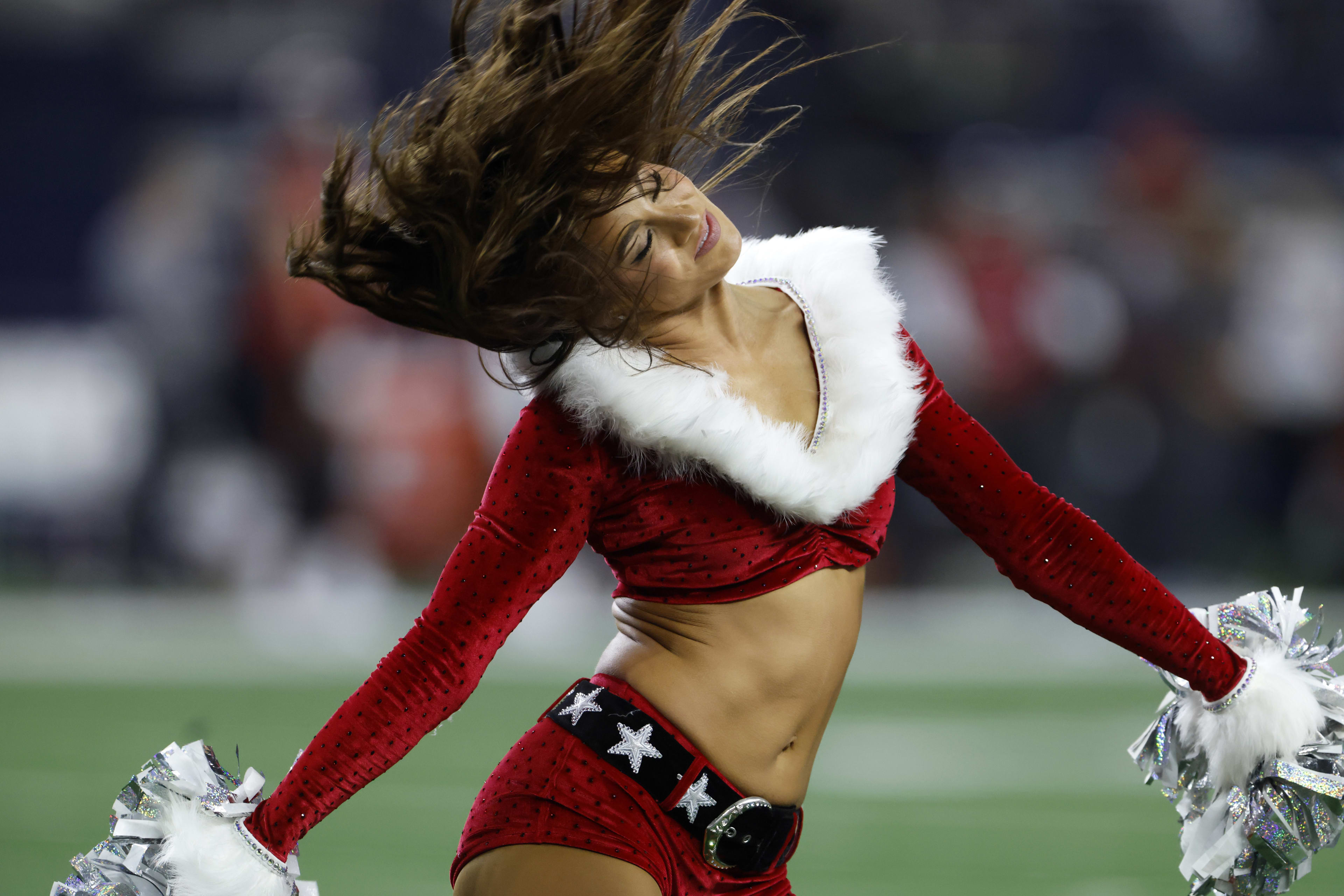 Cowboys Cheerleaders Will Have Everyone's Attention With Their Outfits ...