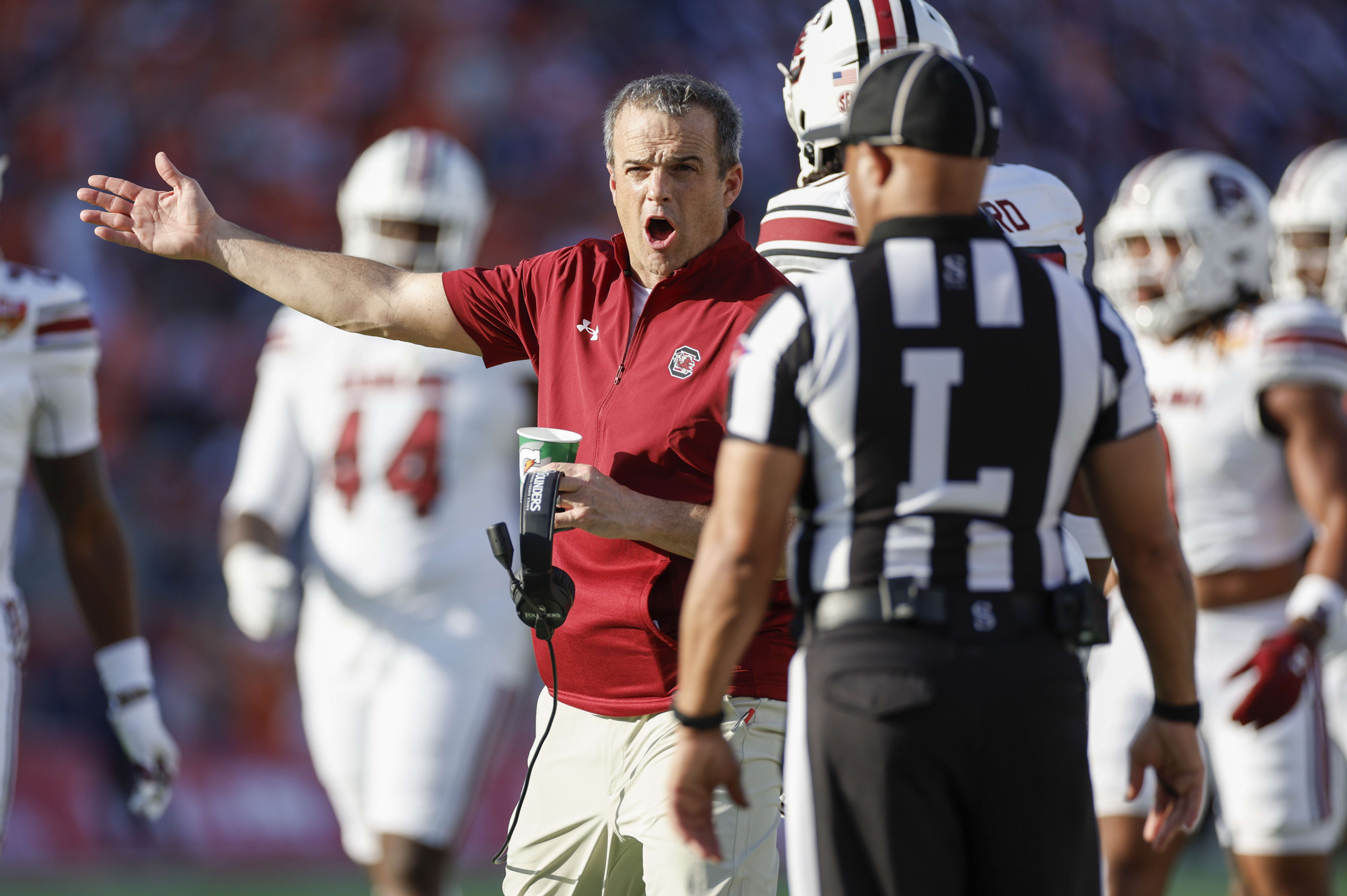 Shane Beamer Made Opinion On Bret Bielema Very Clear After Bowl Game - The Spun