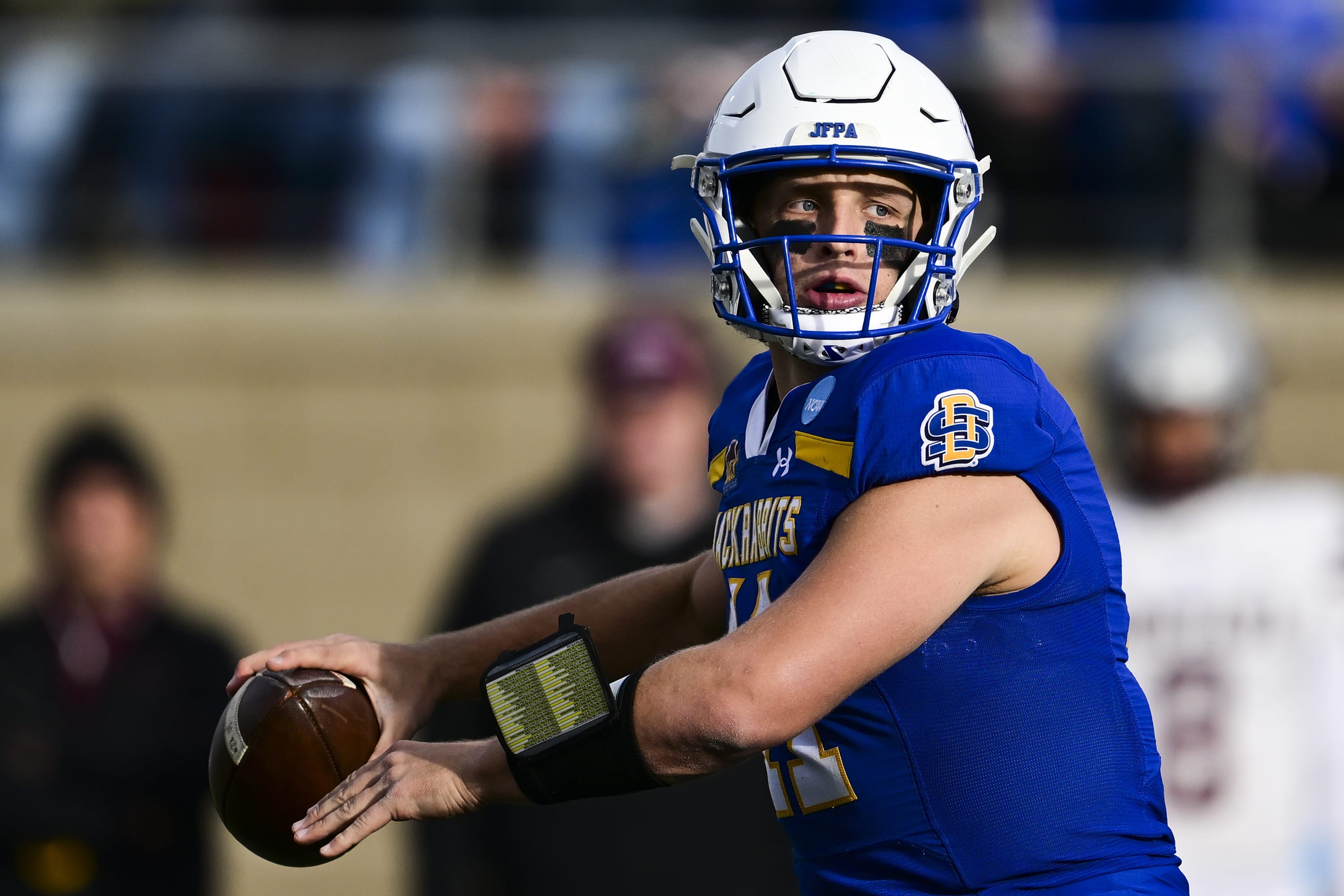 South Dakota State Star QB Mark Gronowski Makes Big Transfer Decision ...