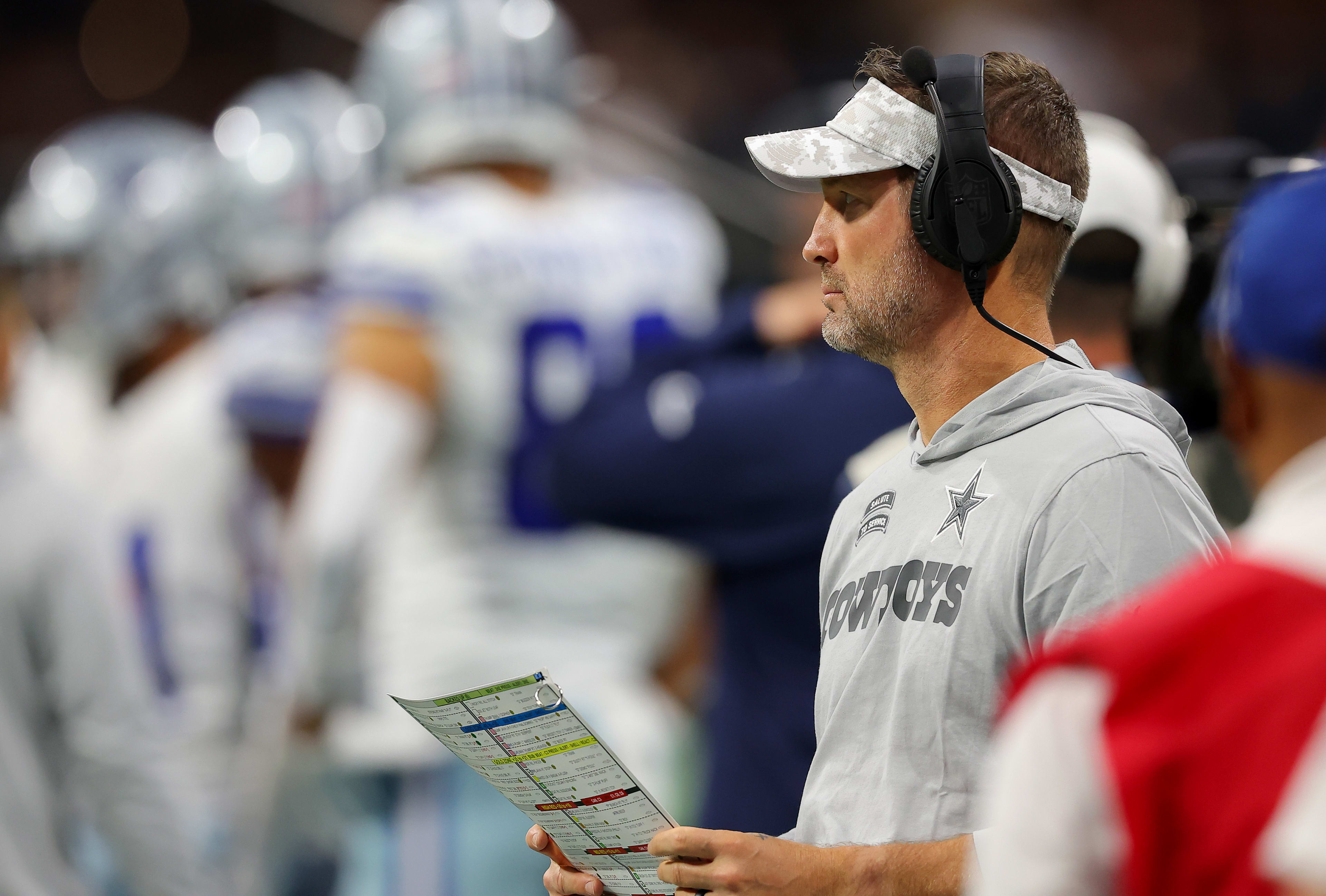 Dallas Cowboys Fans Want Coach Fired 'Immediately' On Sunday - The Spun