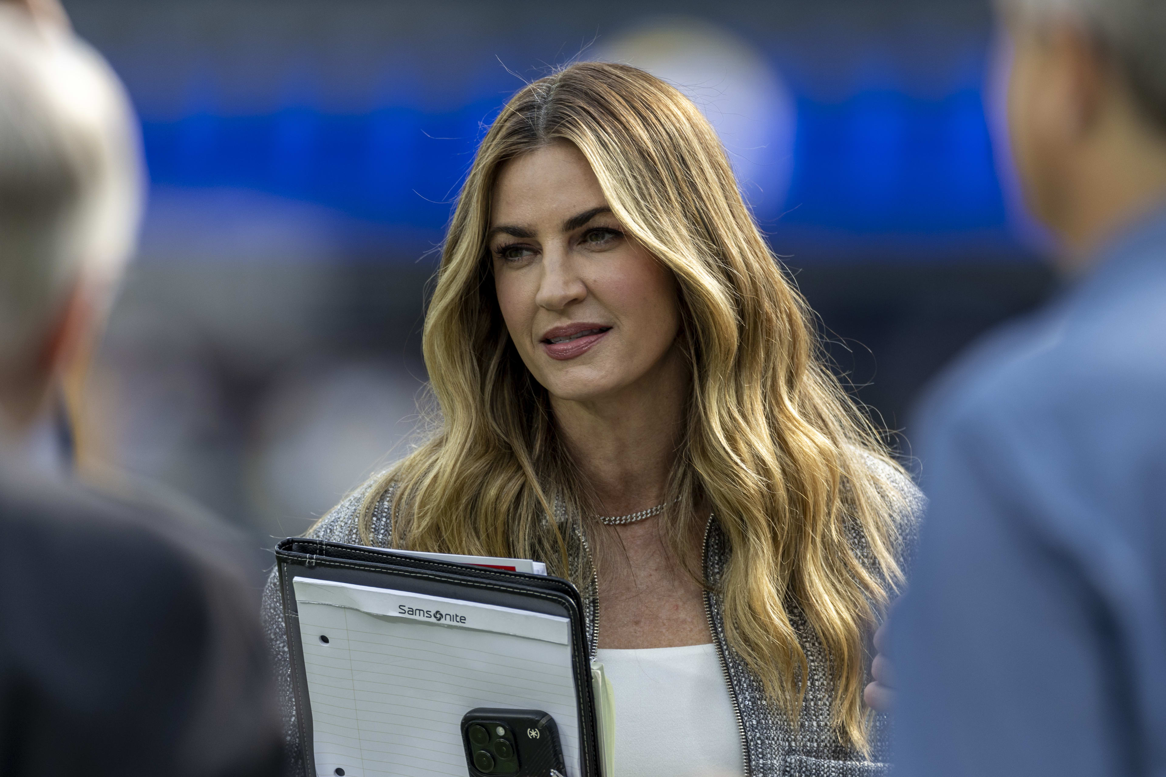 Erin Andrews Wins NFL Offseason With Beach Photo - The Spun