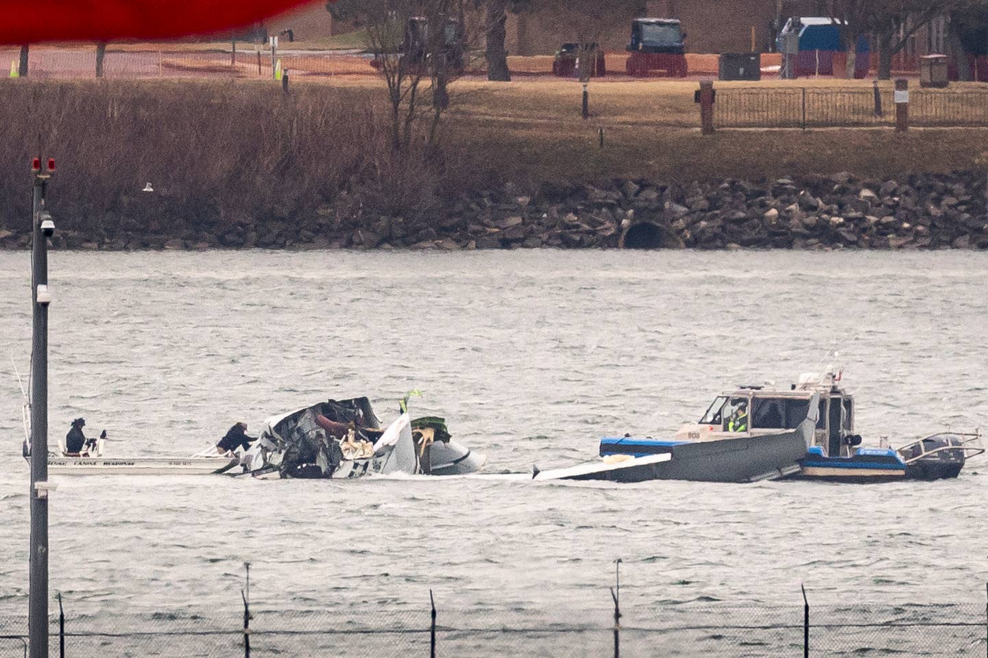 Breaking: Planes Hit Each Other At D.C. Airport Thursday - The Spun