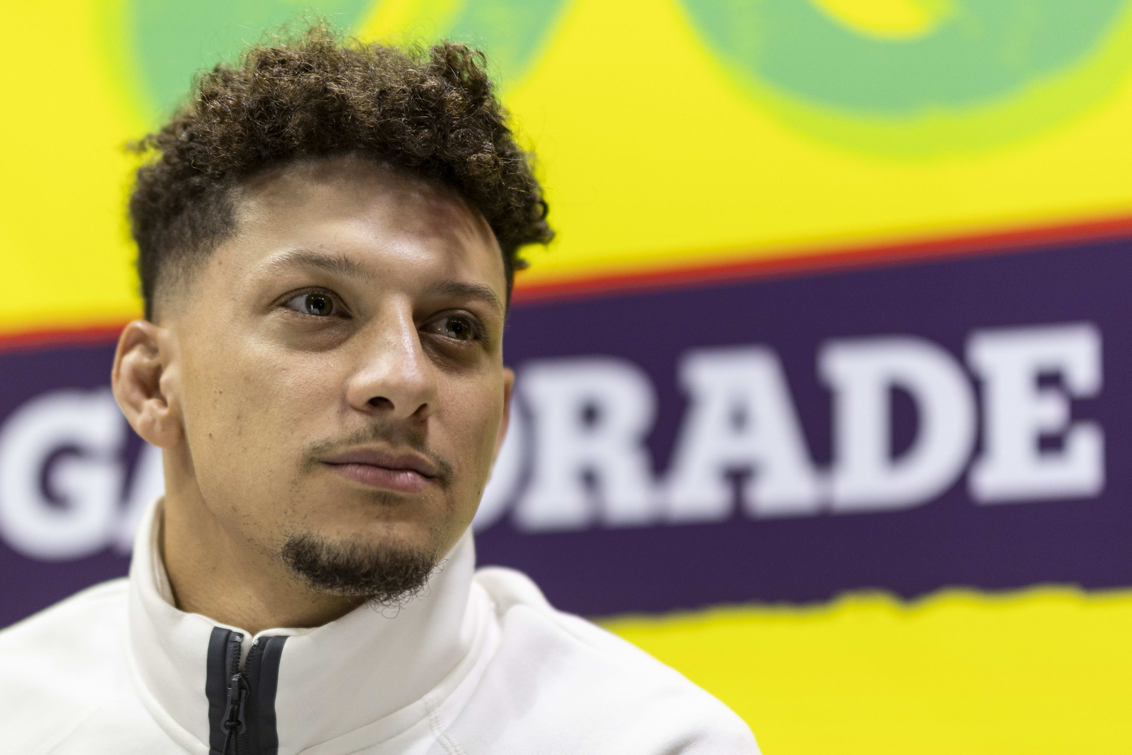 President Trump Accused Of 'Lying' About Patrick Mahomes - The Spun