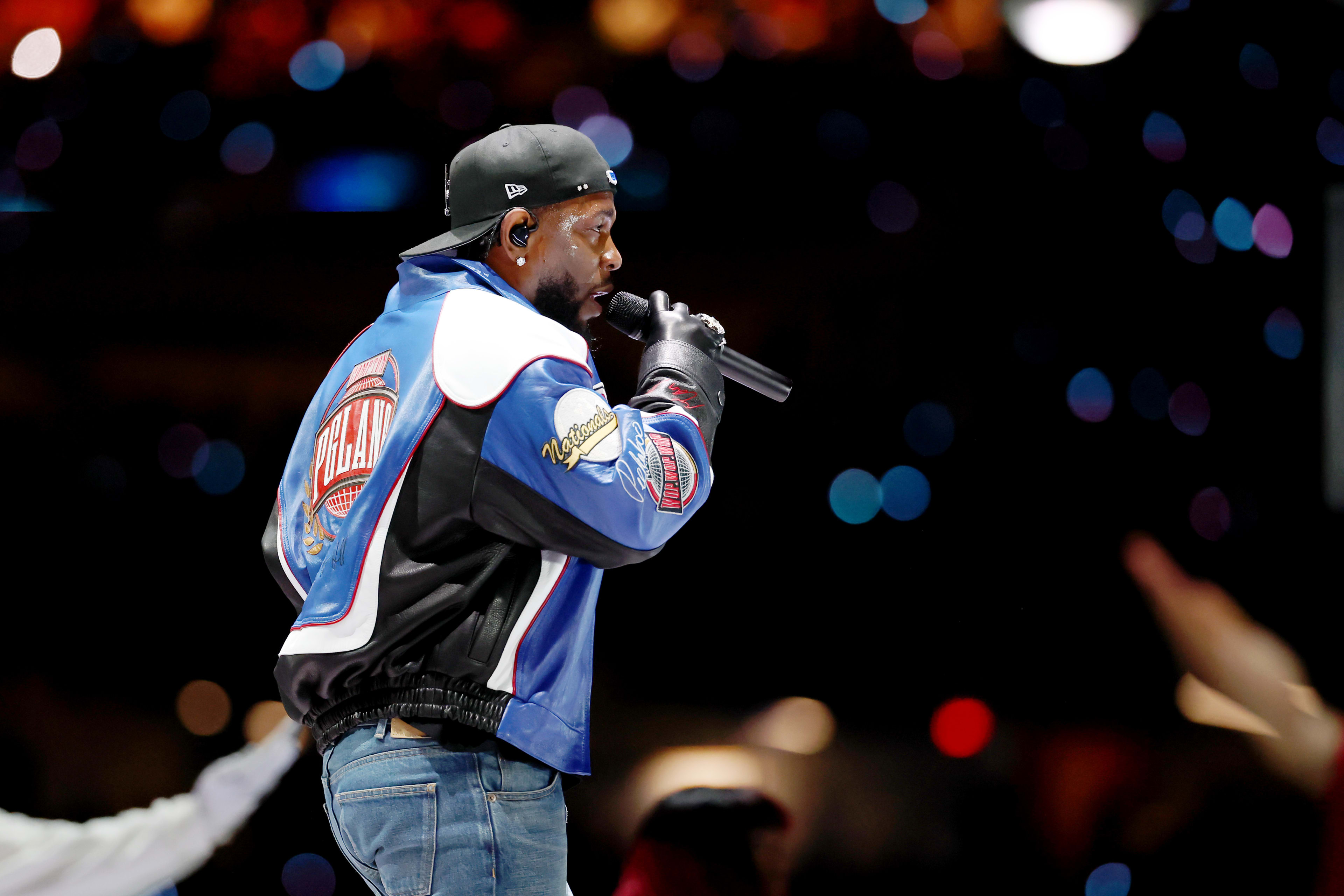 U.S. Airline's Reaction To Kendrick Lamar's Halftime Show Goes Viral ...