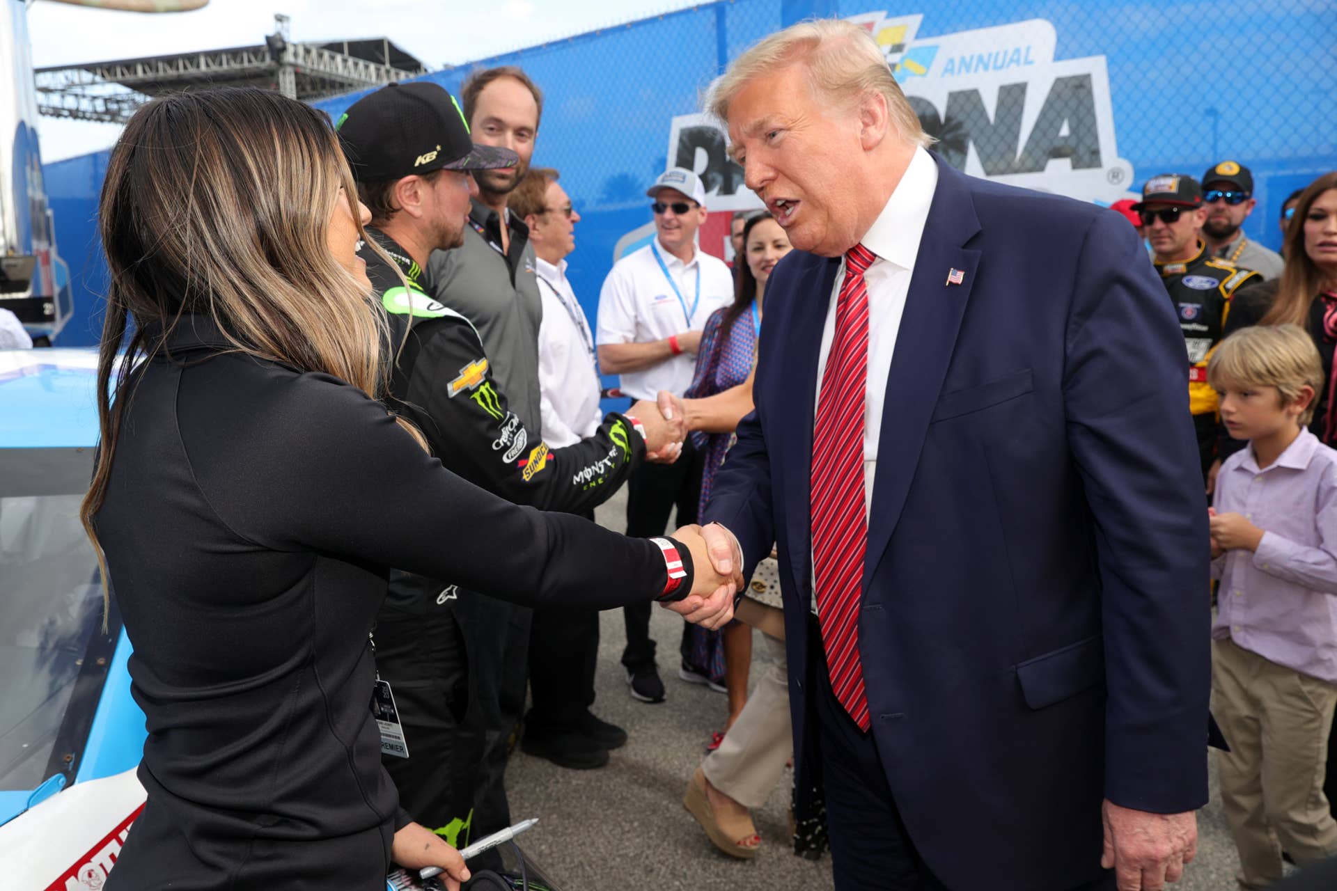 NASCAR Crowd's Reaction To President Trump Mention Goes Viral - The Spun