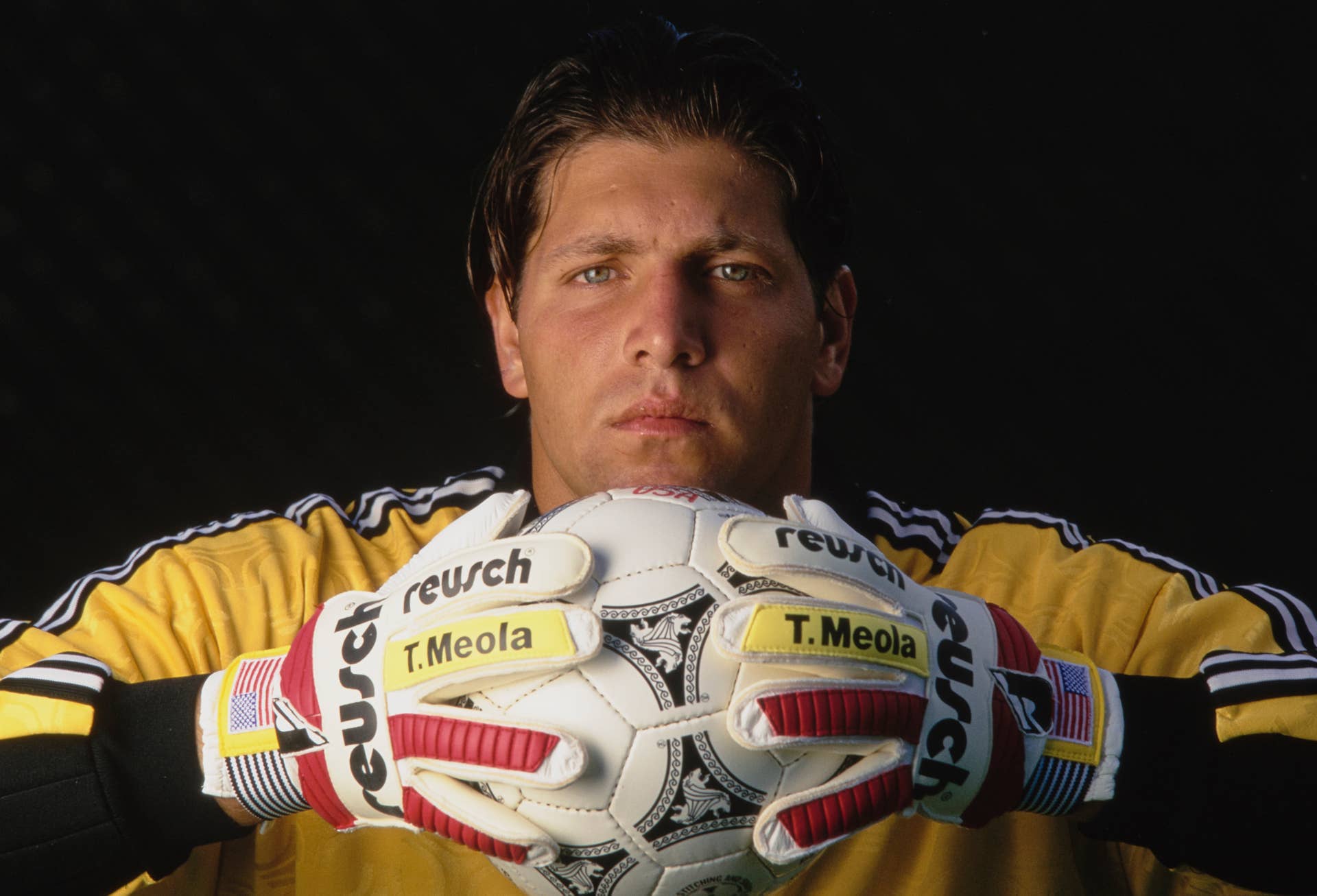 Fans Praying For Former U.S. Soccer Star After Heart Attack On His ...
