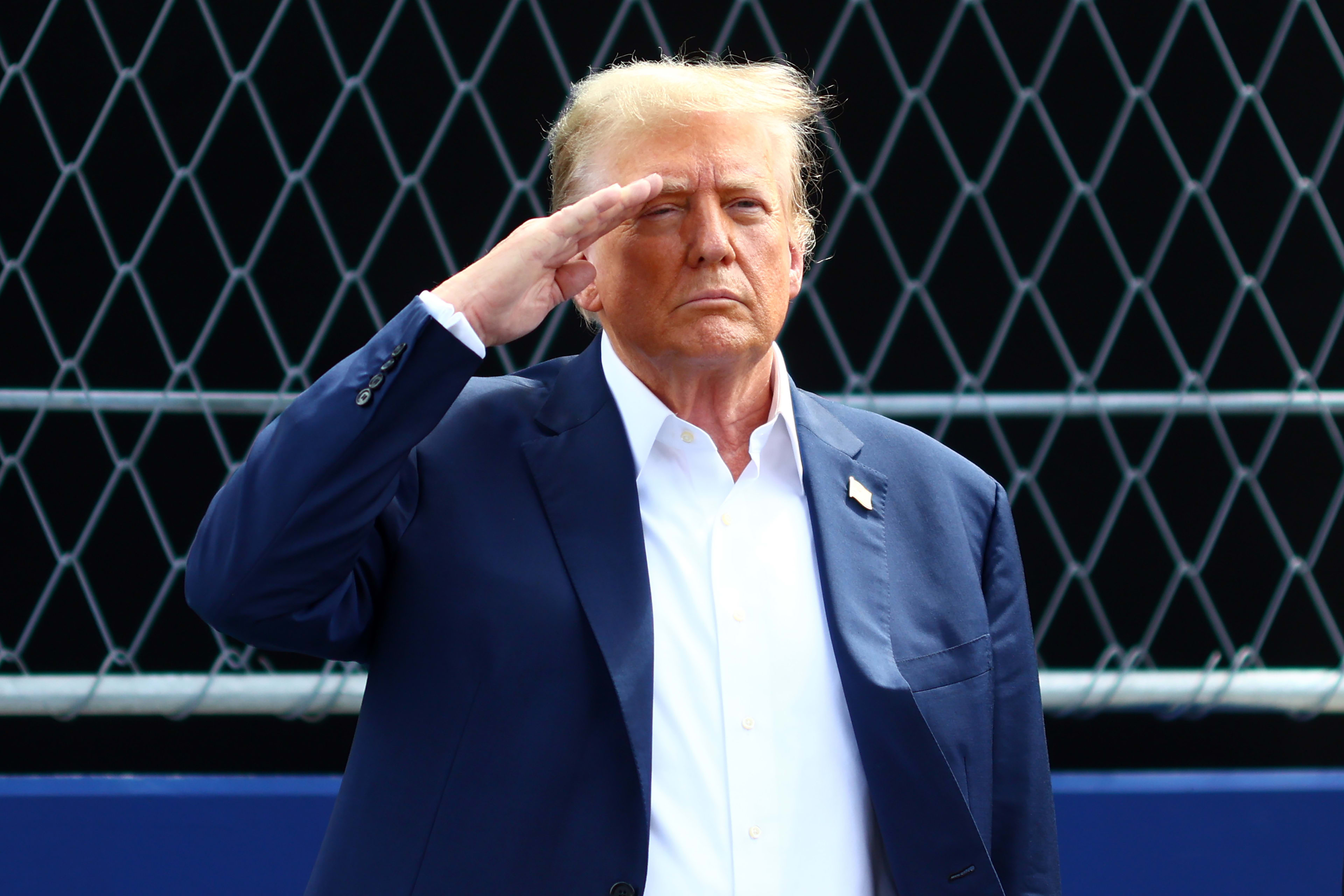 Women's Sports Star Calls For President Trump To Be Impeached - The Spun