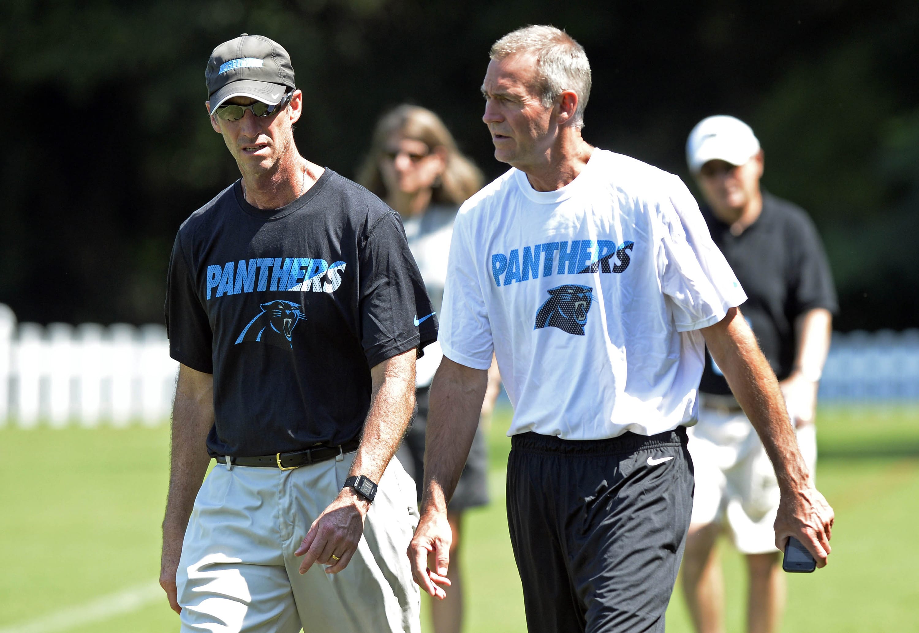 Longtime NFL Doctor Announces Major Career Change On Sunday - The Spun