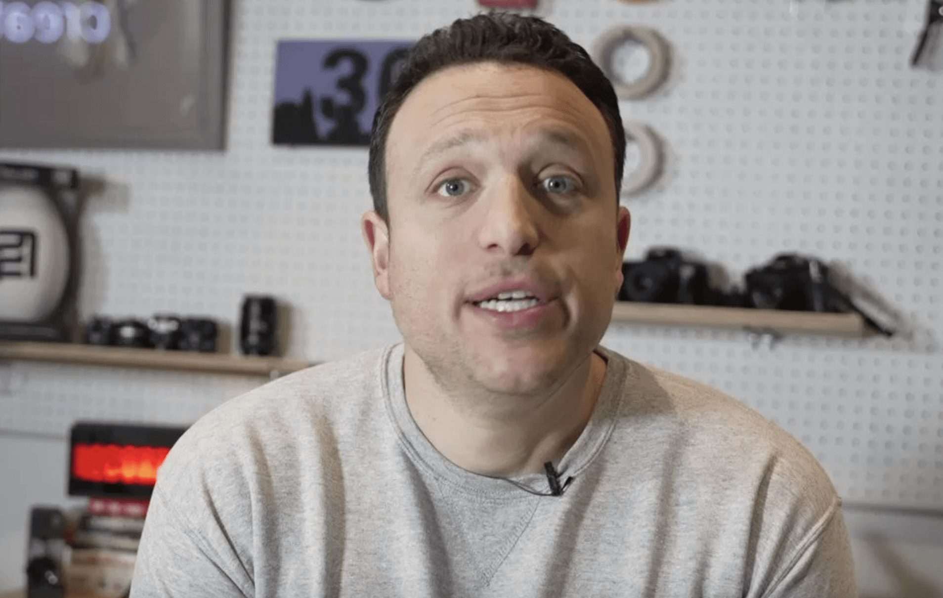 Prominent NFL Insider Has Officially Left Fox Sports - The Spun