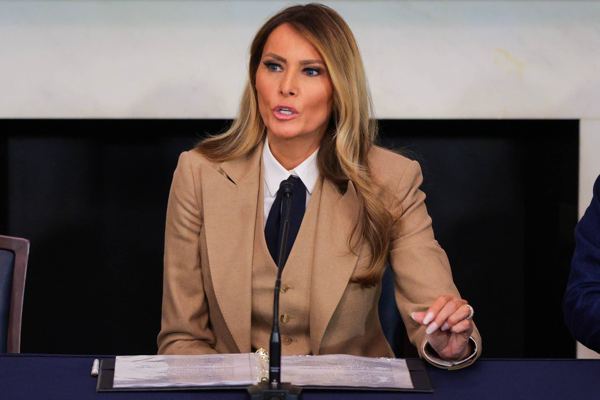 Melania Trump's 3-Word Response To Golf Question - The Spun