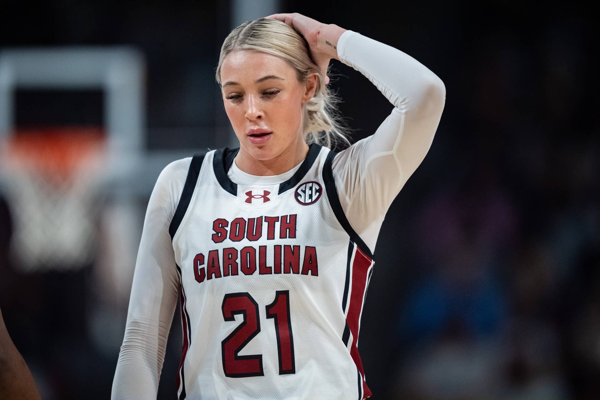 South Carolina Star Chloe Kitts Goes Viral For 'Stunning' Swimsuit ...