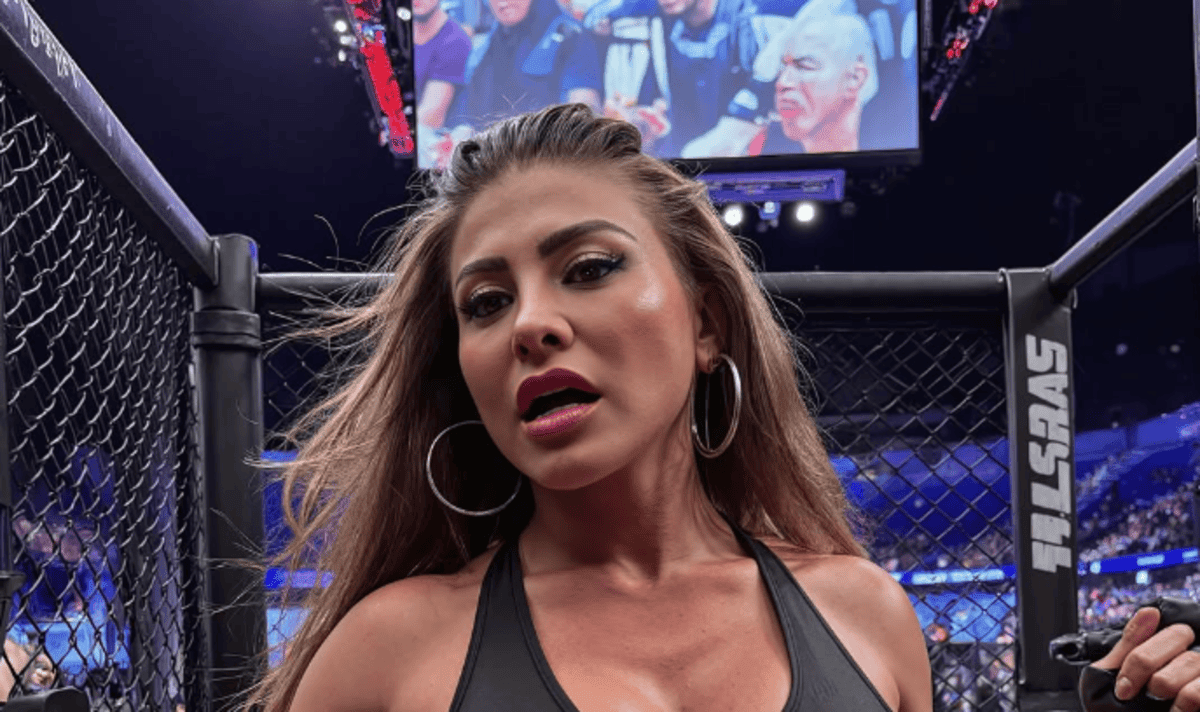 'Stunning' UFC Ring Girl Turns Heads With Topless Photo - The Spun