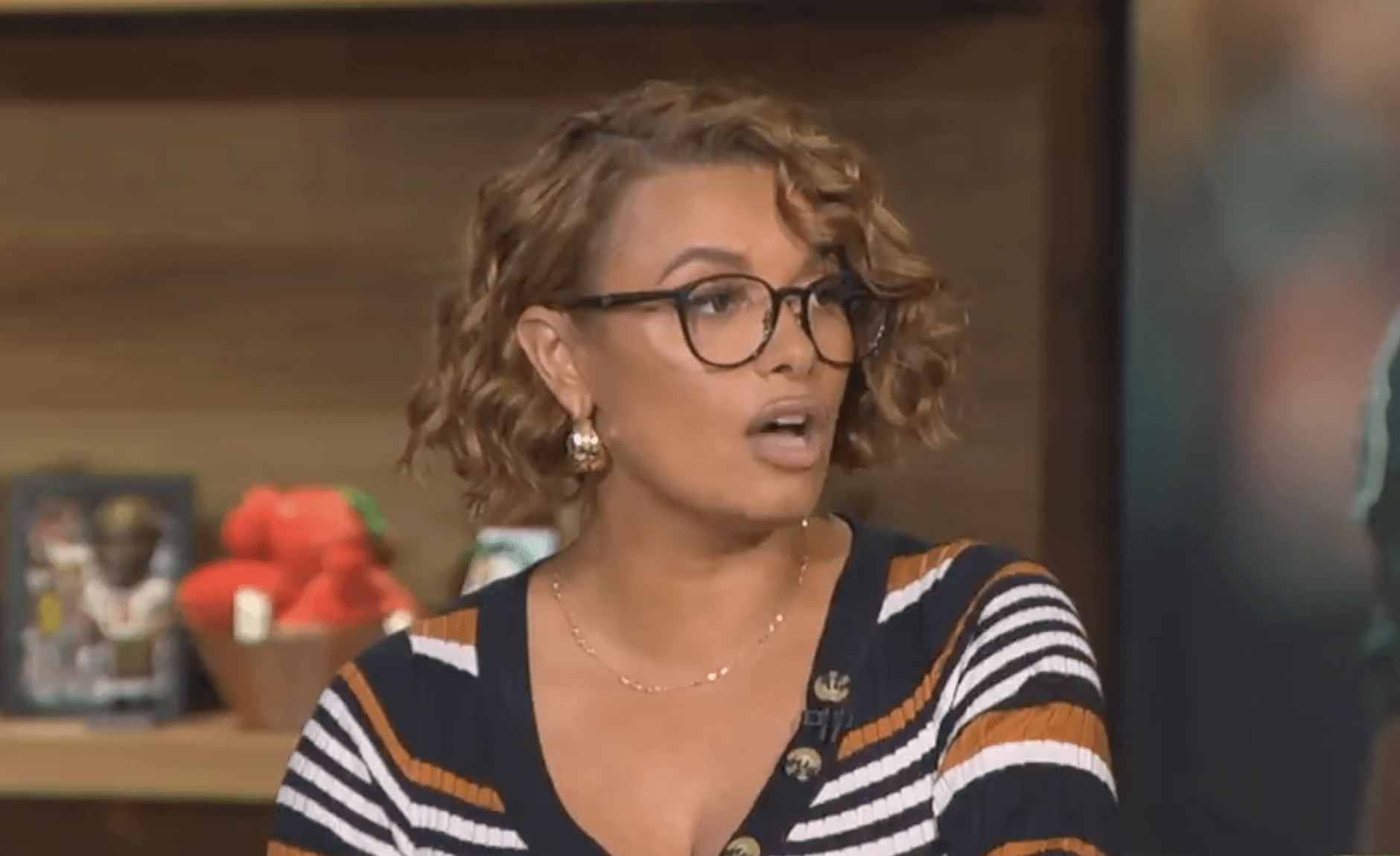 Joy Taylor Turning Heads In 'Stunning' Purple Outfit - The Spun