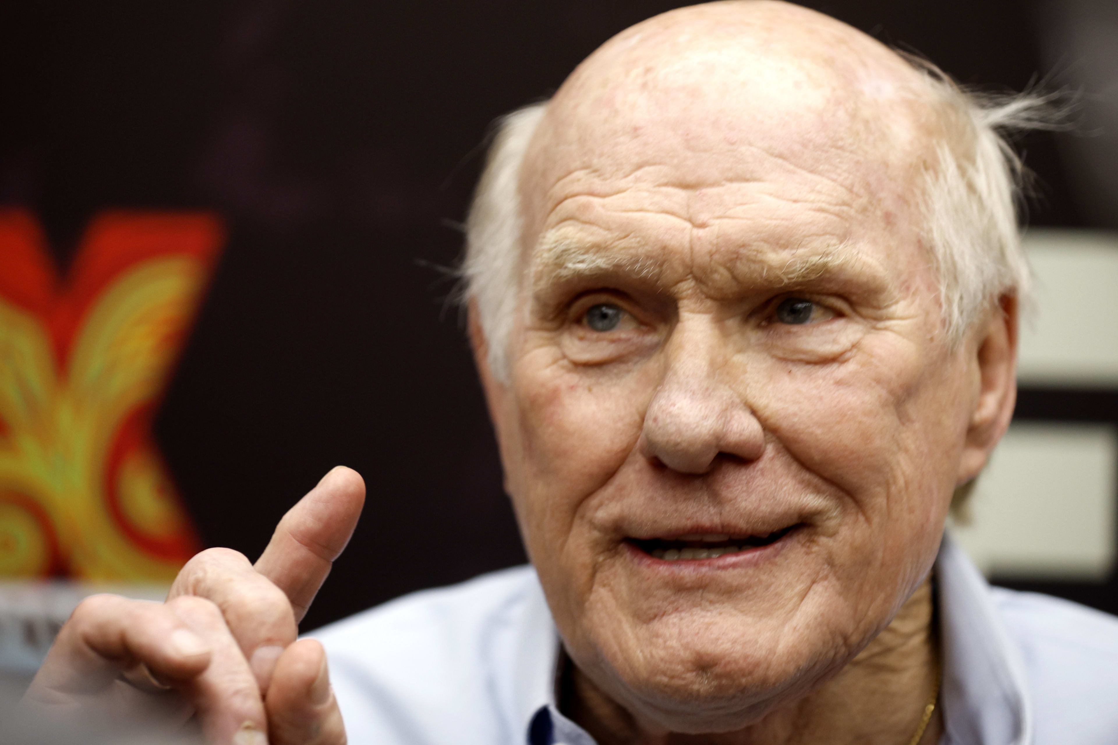 Terry Bradshaw Issues Apology To NFL Fan Base, 'I'm Sorry' - The Spun