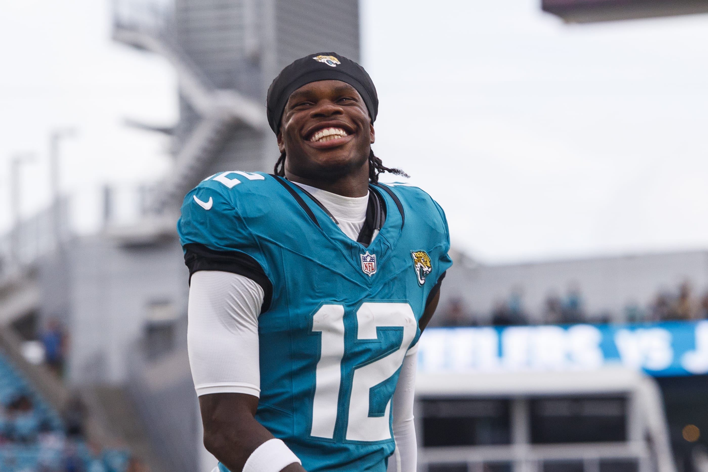 NFL Star Got Baptized Hours Before His Team's Kickoff On Sunday - The Spun