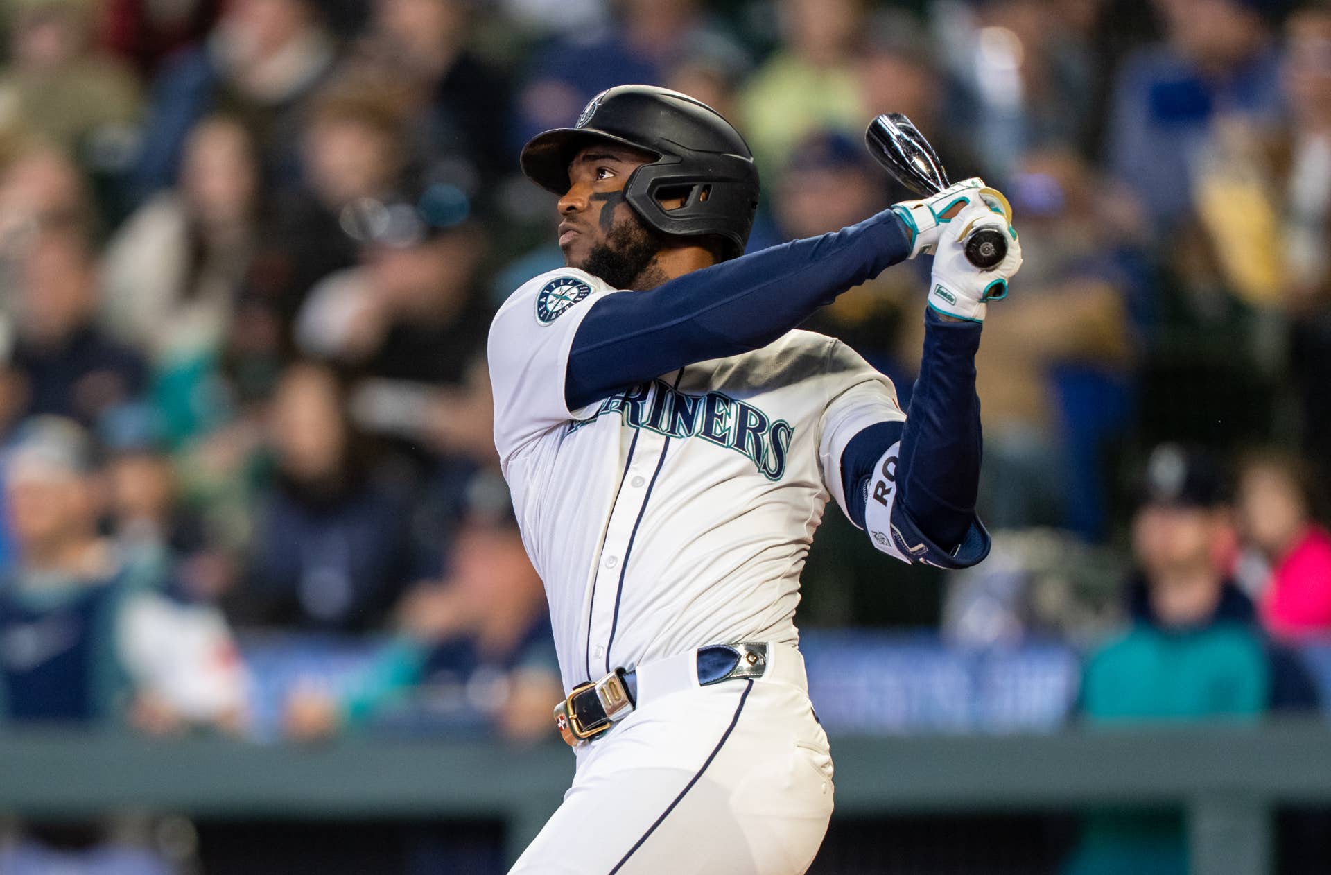MLB Announces Punishment For Seattle Mariners OF Victor Robles - The Spun