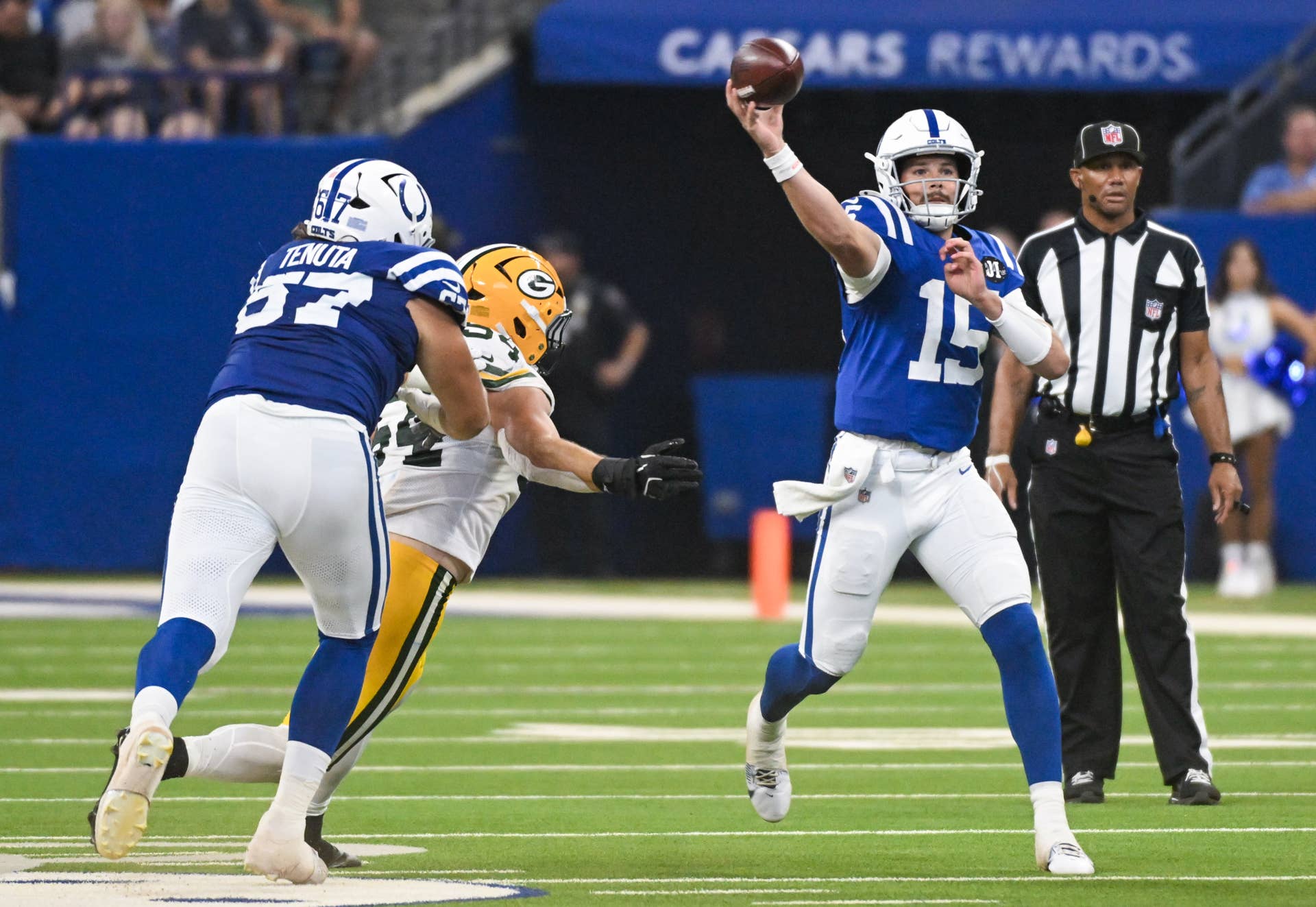 Riley Leonard's Girlfriend Goes Viral For The Right Reason During His ...