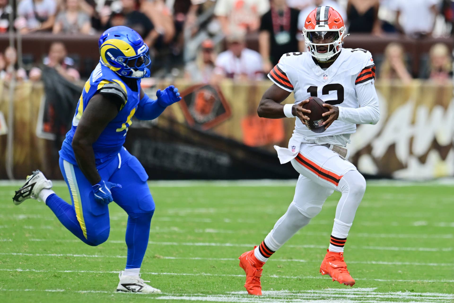 Former NFL Quarterback Has 3 Major 'Concerns' With Shedeur Sanders ...