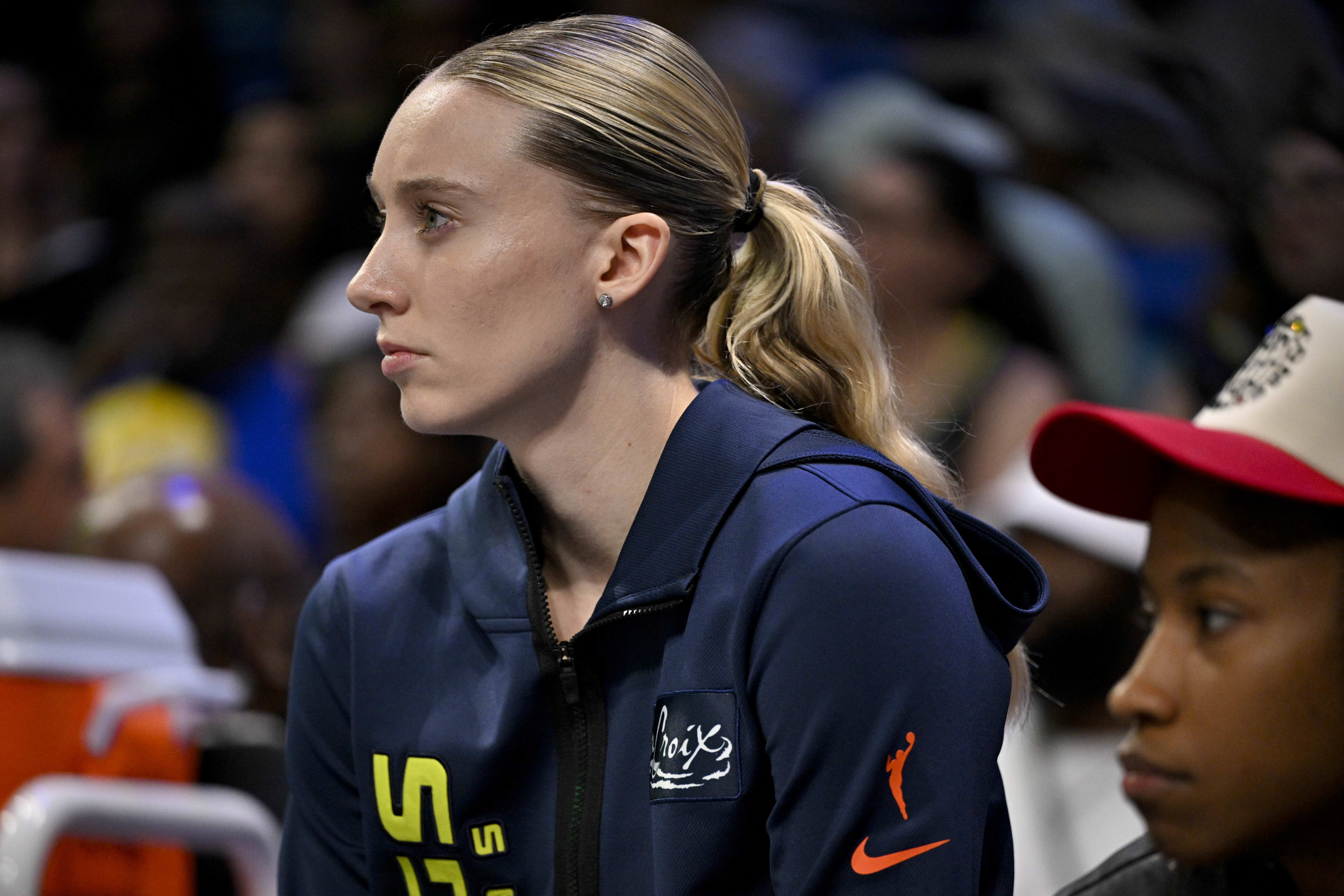 U.S. Senator Issues Warning To NFL Teams With Male Cheerleaders - The Spun