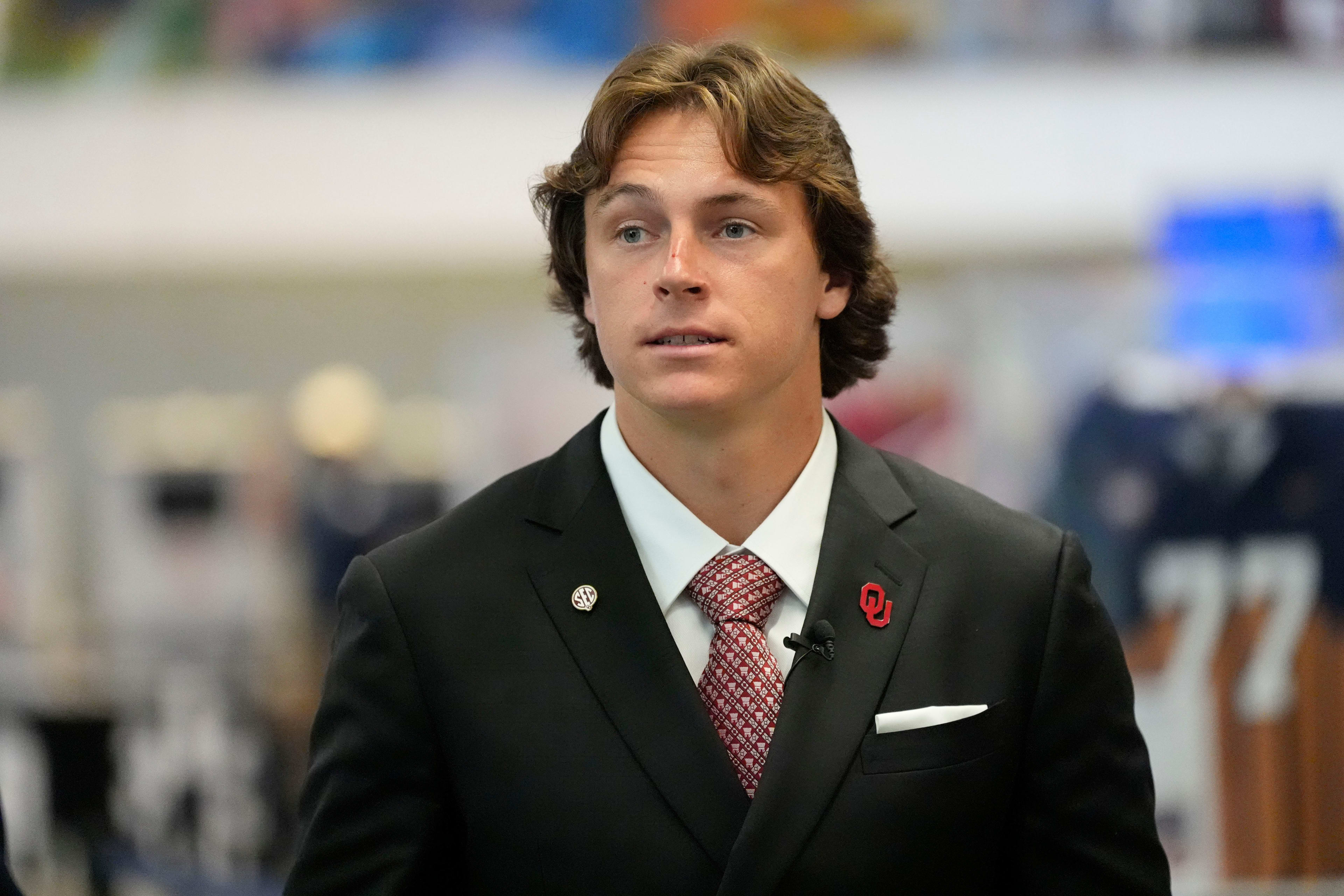 Oklahoma Receives Crushing Update On Star QB John Mateer - The Spun