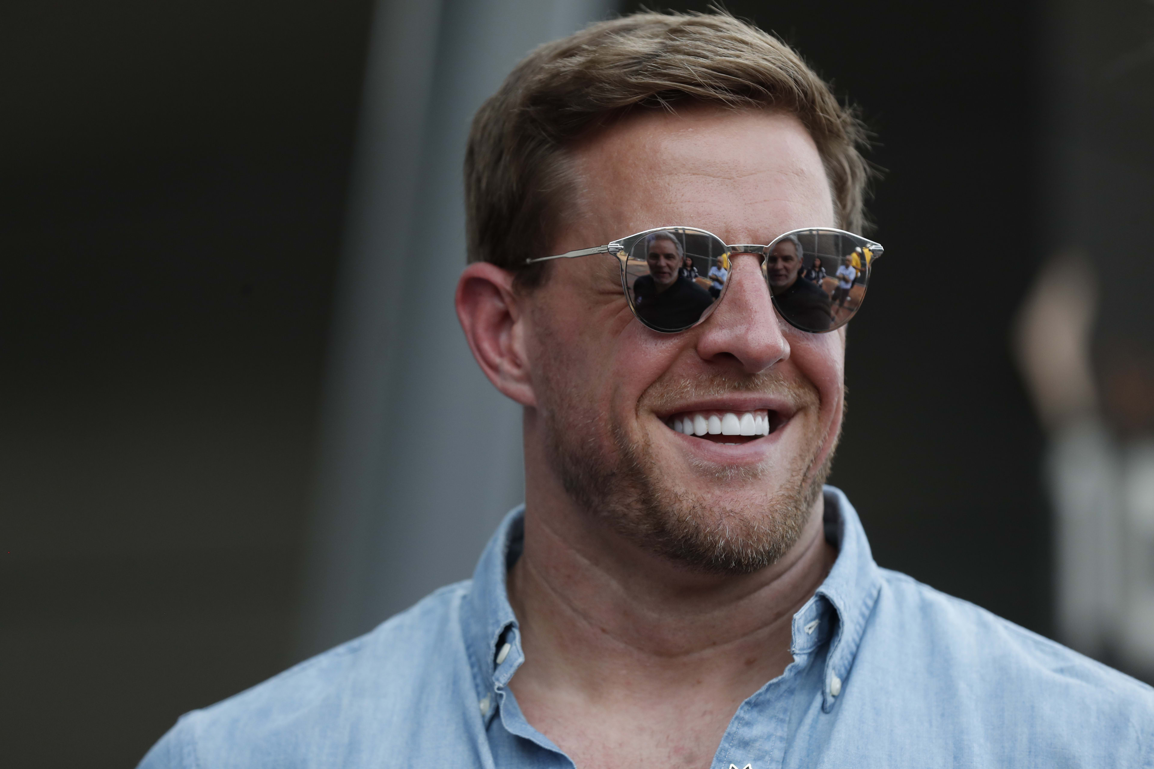 NFL Fans In Agreement On J.J. Watt's Broadcasting Performance - The Spun