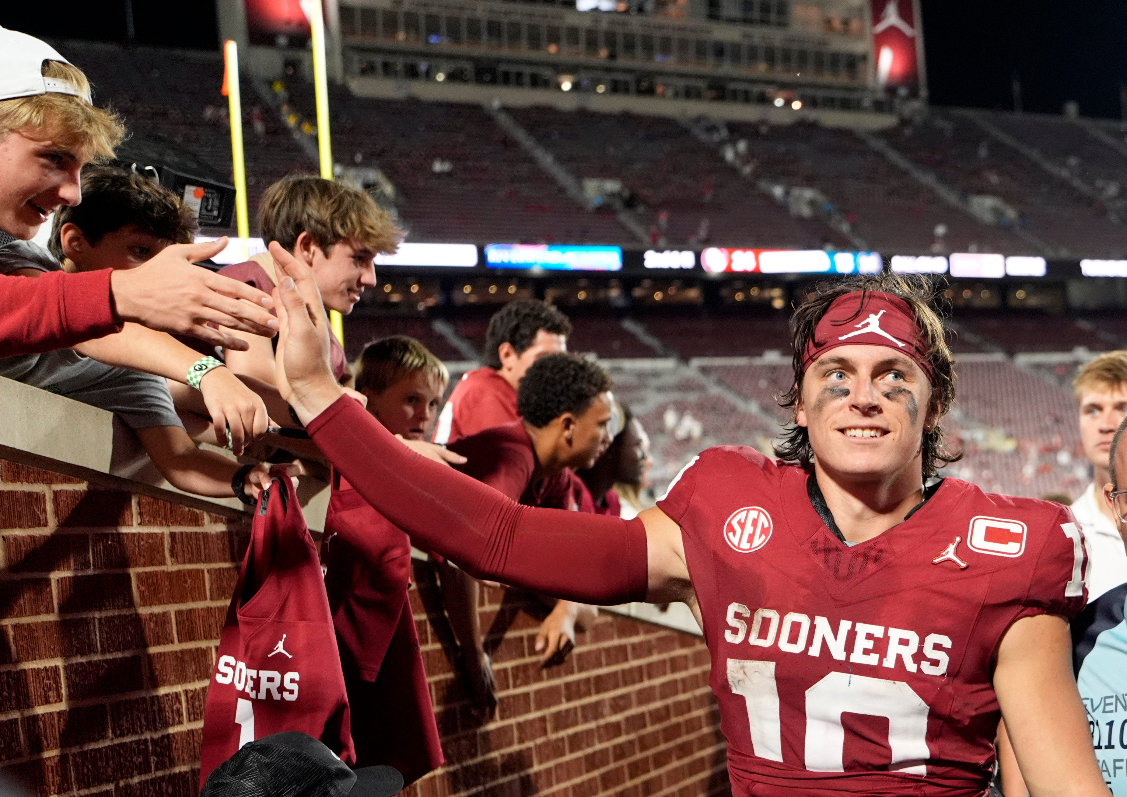 Oklahoma QB John Mateer Makes Announcement Following Surgery - The Spun
