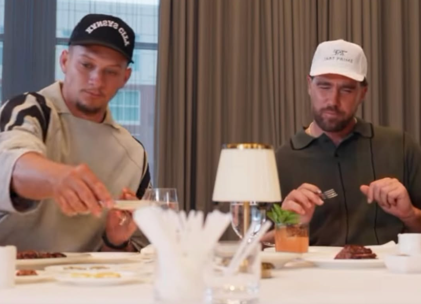 Travis Kelce, Patrick Mahomes' Restaurant Gets Honest Review On $800 ...