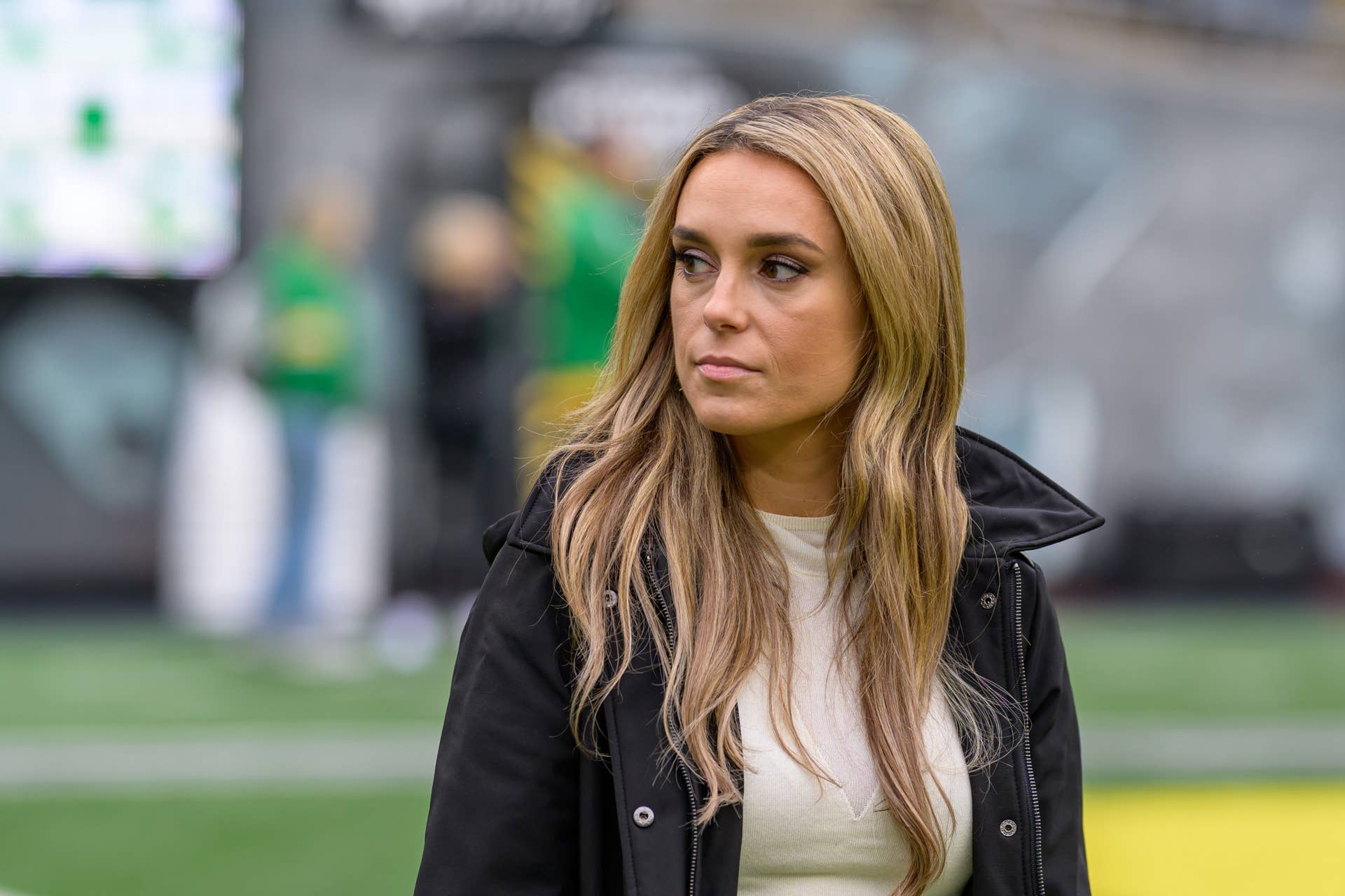 ESPN Reporter Molly McGrath Steals Spotlight At Week 9 SEC Game - The Spun