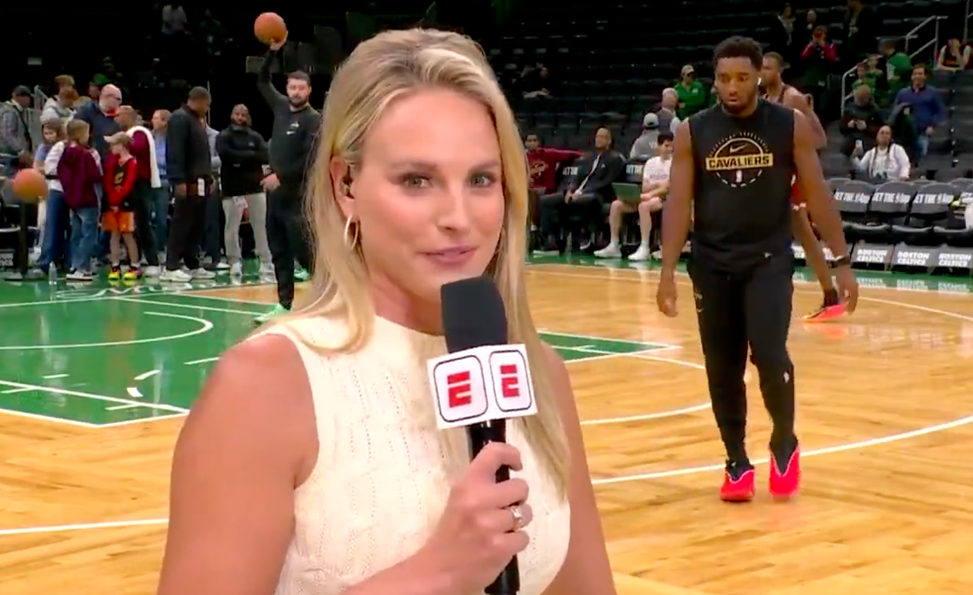 ESPN Sideline Reporter Katie George Impressed Everyone With Breaking ...