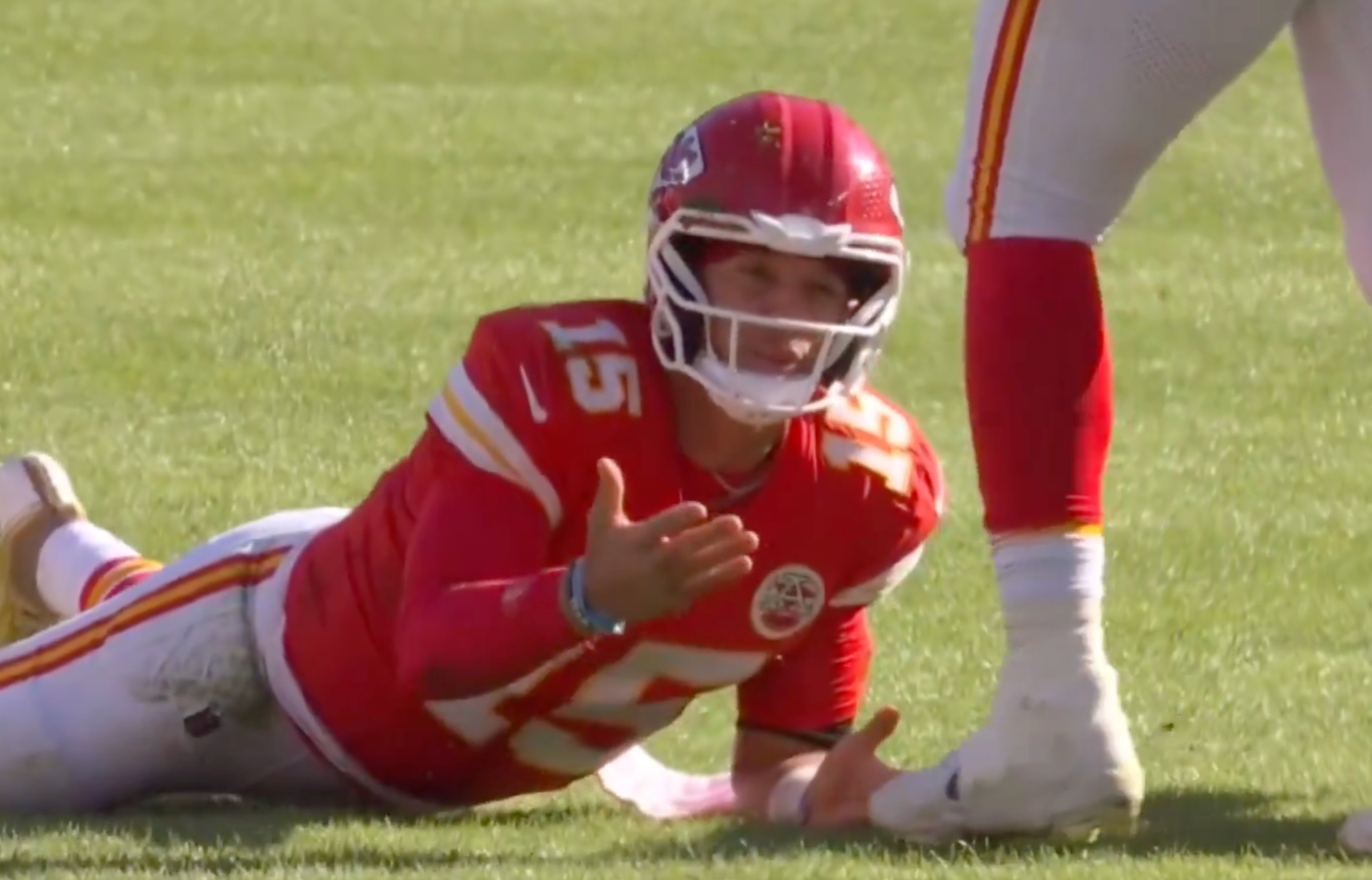 NFL Fans Are Fed Up With Referee Treatment Of Patrick Mahomes - The Spun