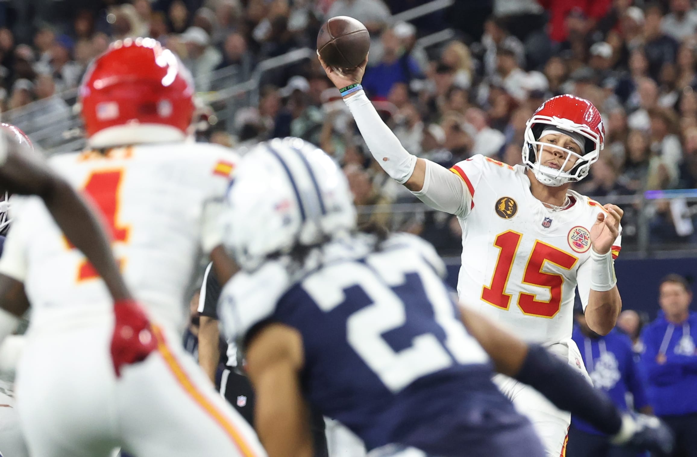 Chiefs Lose 2 Additional Players After Patrick Mahomes Injury - The Spun