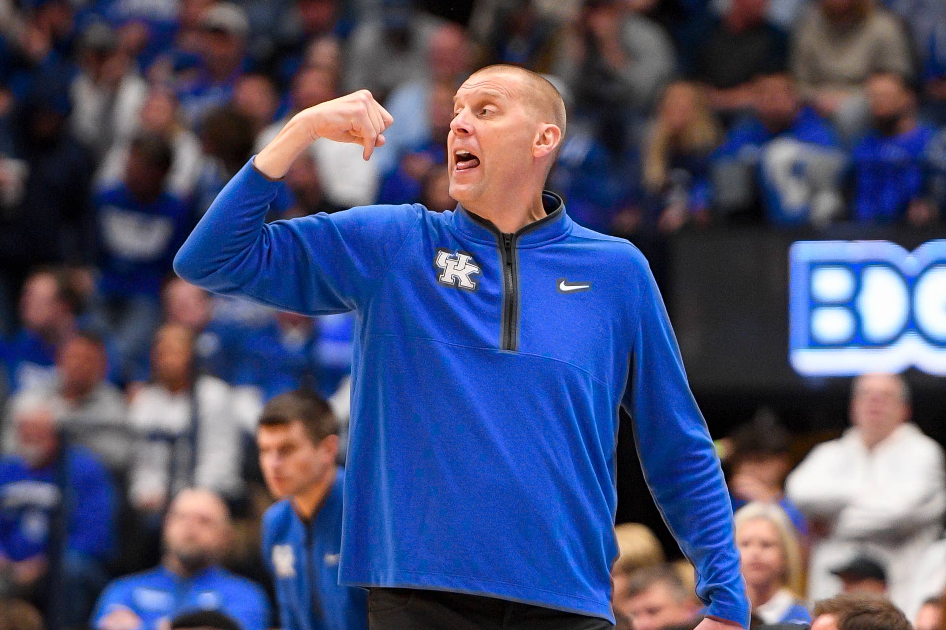 Kentucky Basketball Fans Are Calling For Mark Pope To Be Fired - The Spun