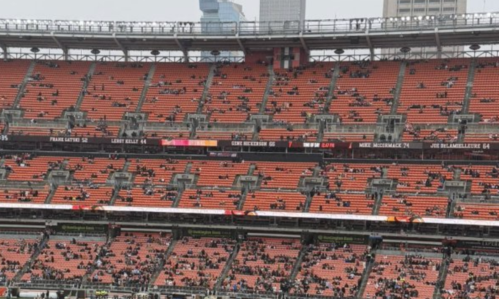 Two NFL Games Had 'Embarrassing' Crowds On Sunday - The Spun