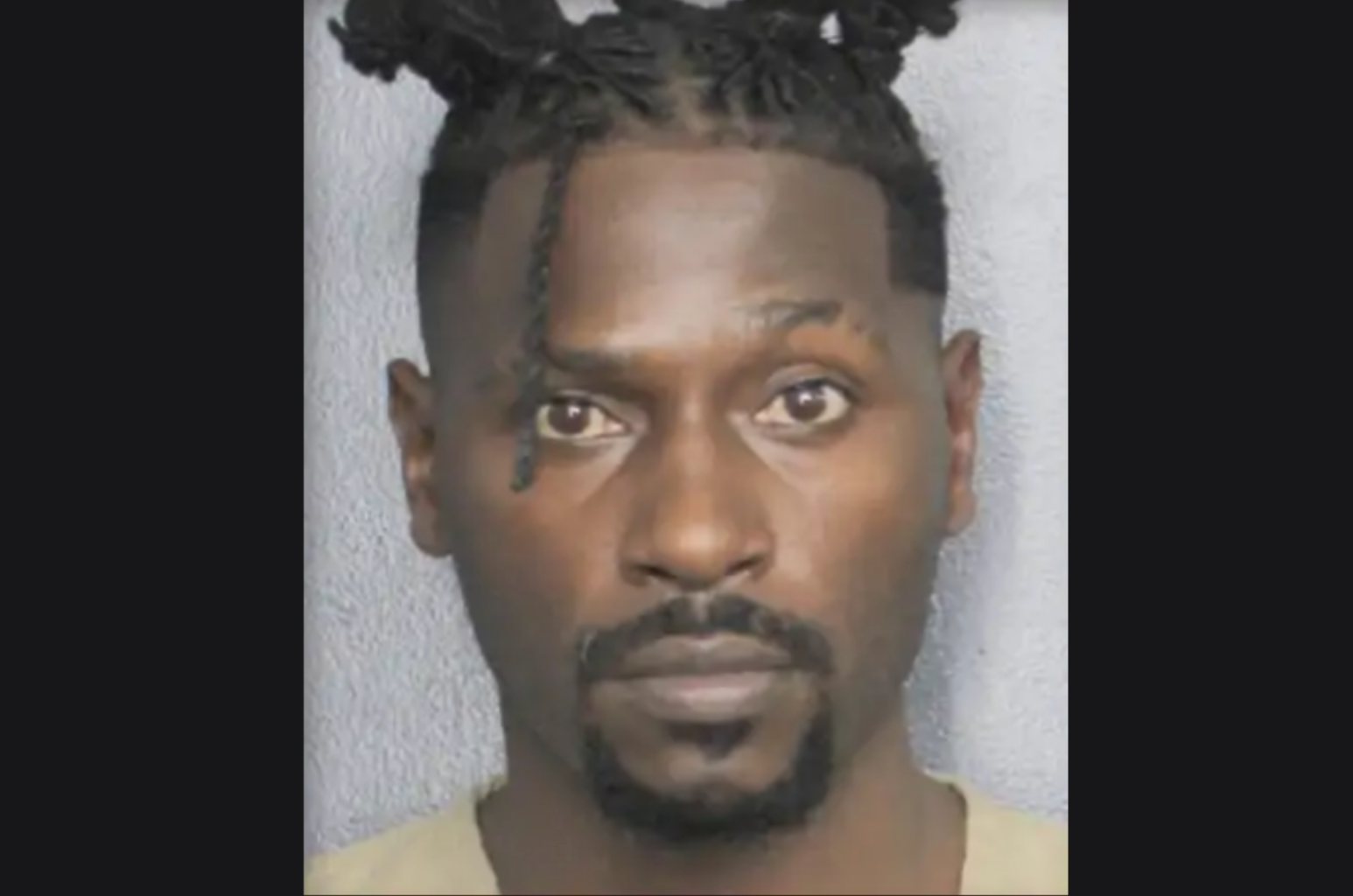 Former NFL Star Antonio Brown Arrested For Attempted Murder - The Spun