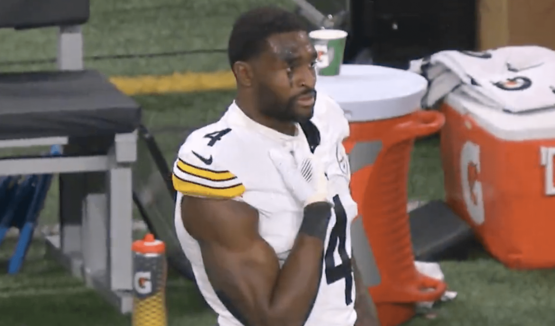 NFL Issues 10 Rules For All Fans Attending Games This Weekend - The Spun