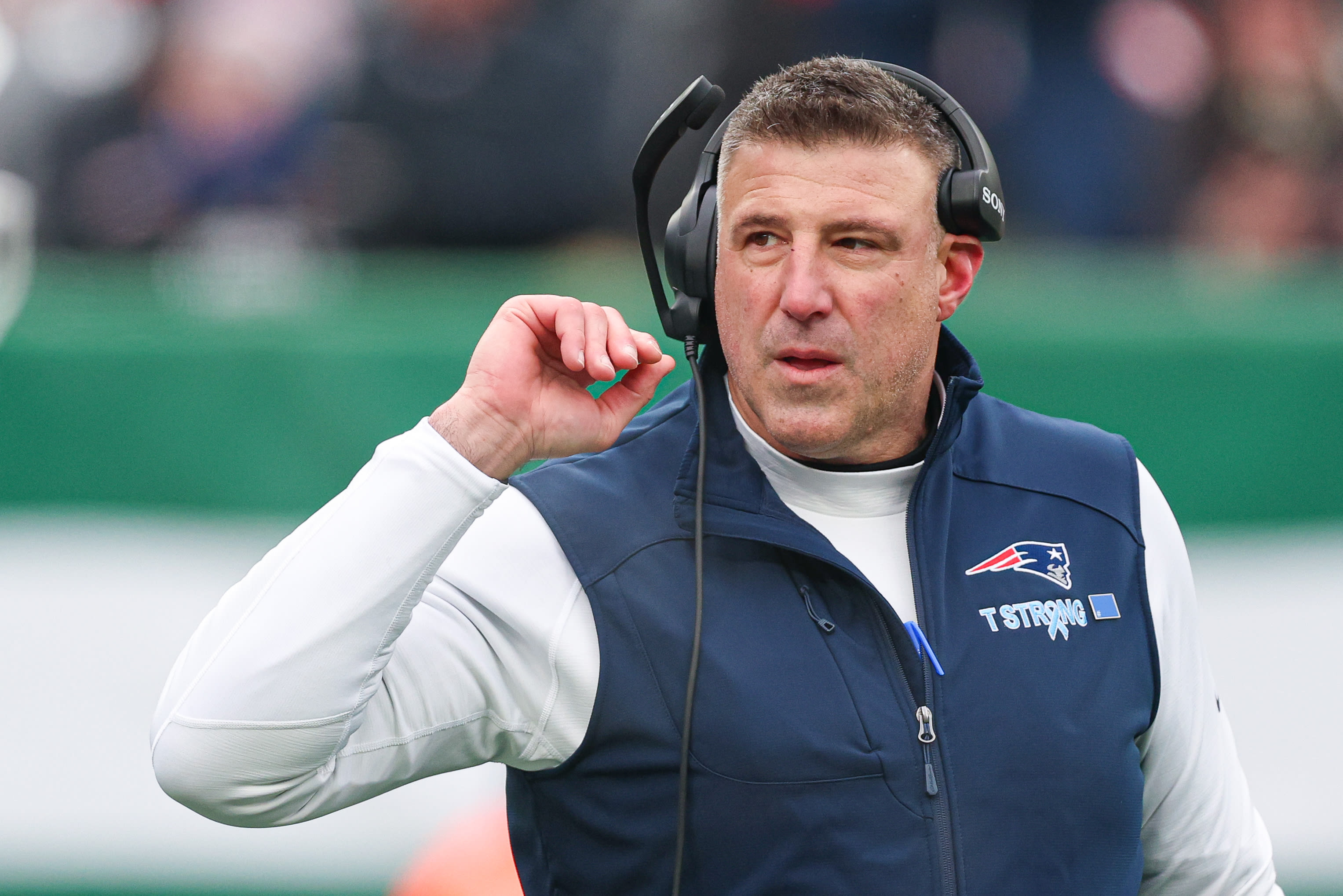 Mike Vrabel Makes Troubling Remark On Patriots' Accusations - The Spun