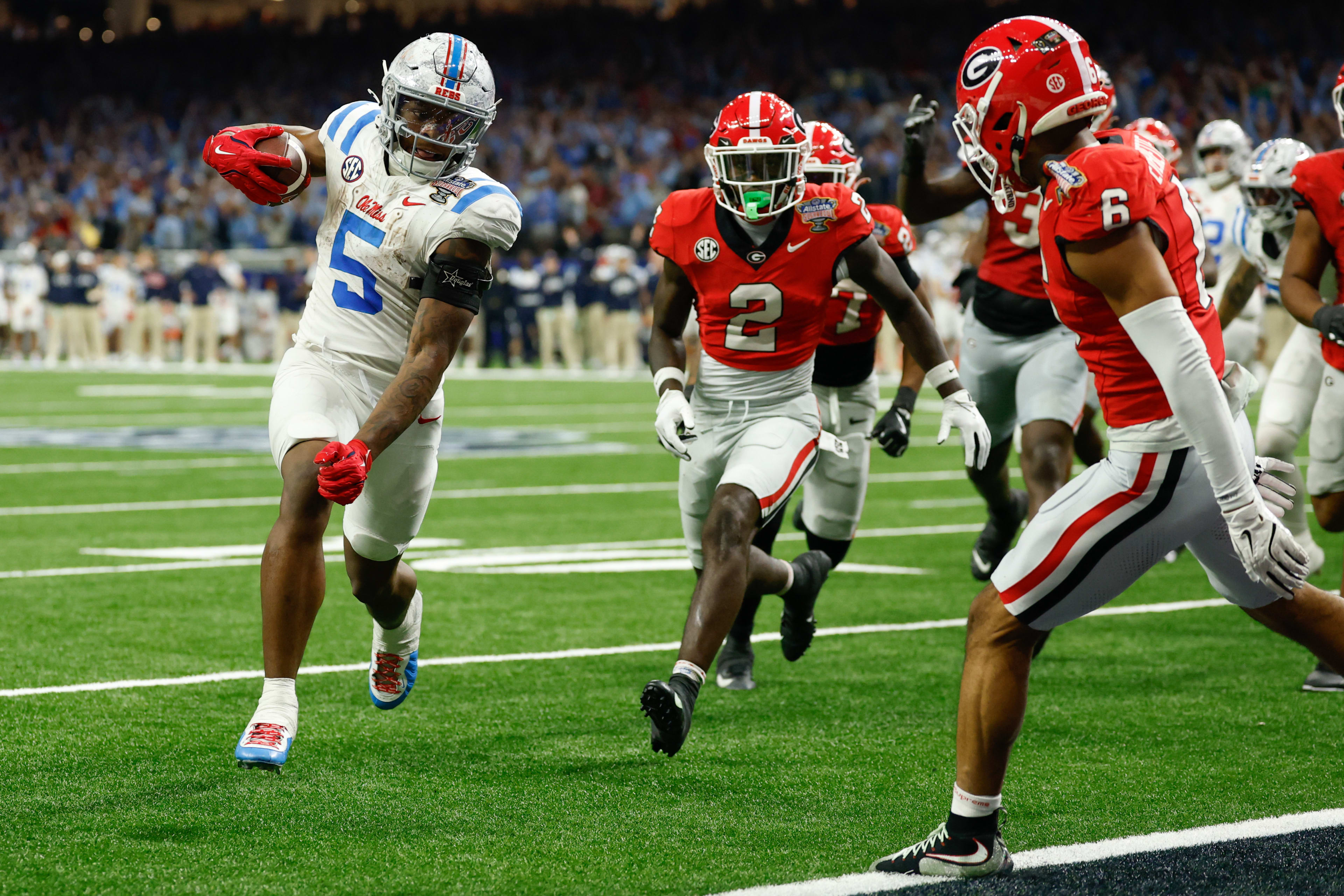 Refs Accused Of 'Blatantly' Rigging Ole Miss vs. Georgia - The Spun