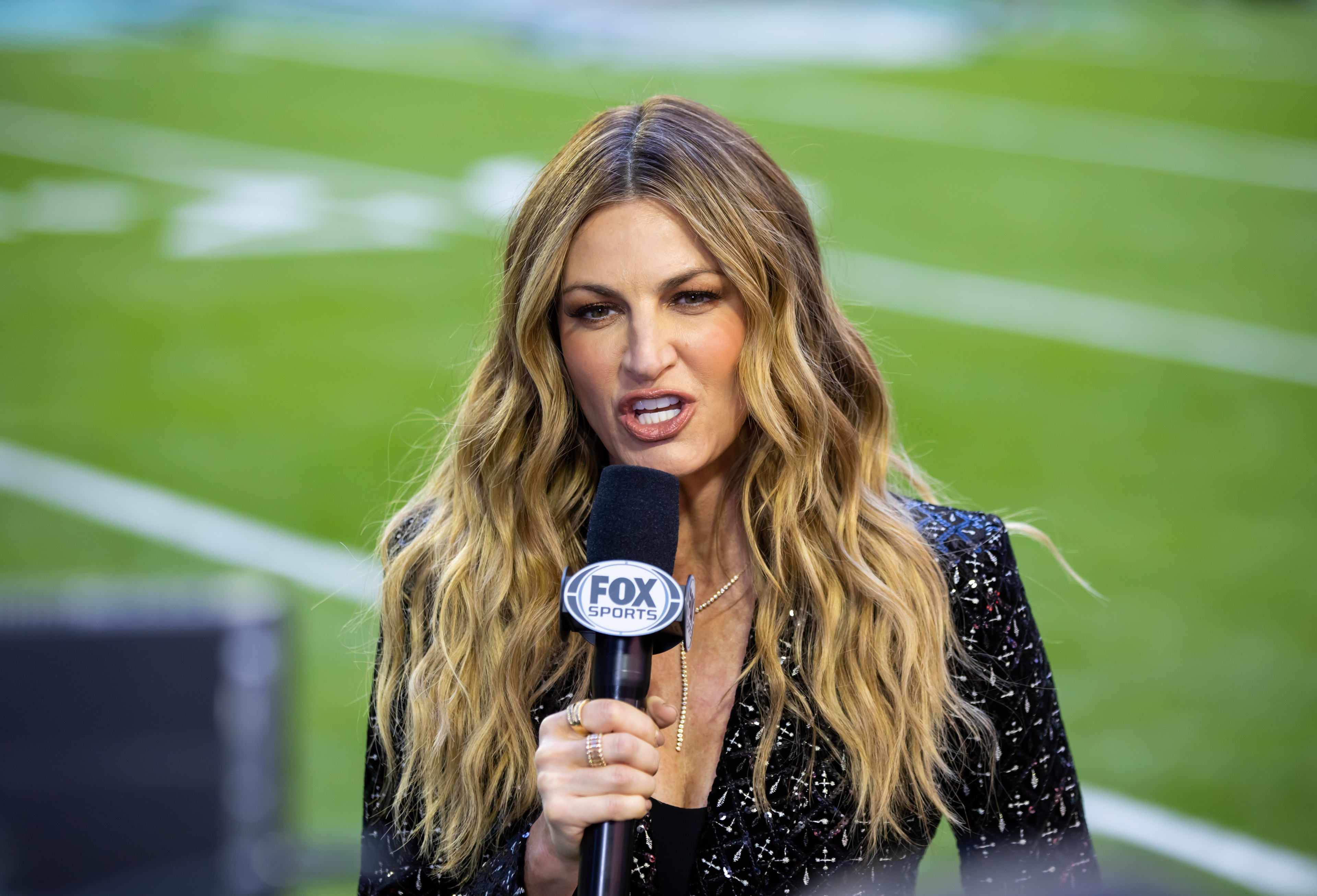 ESPN's Laura Rutledge Reacts To Special Shoutout From Erin Andrews ...